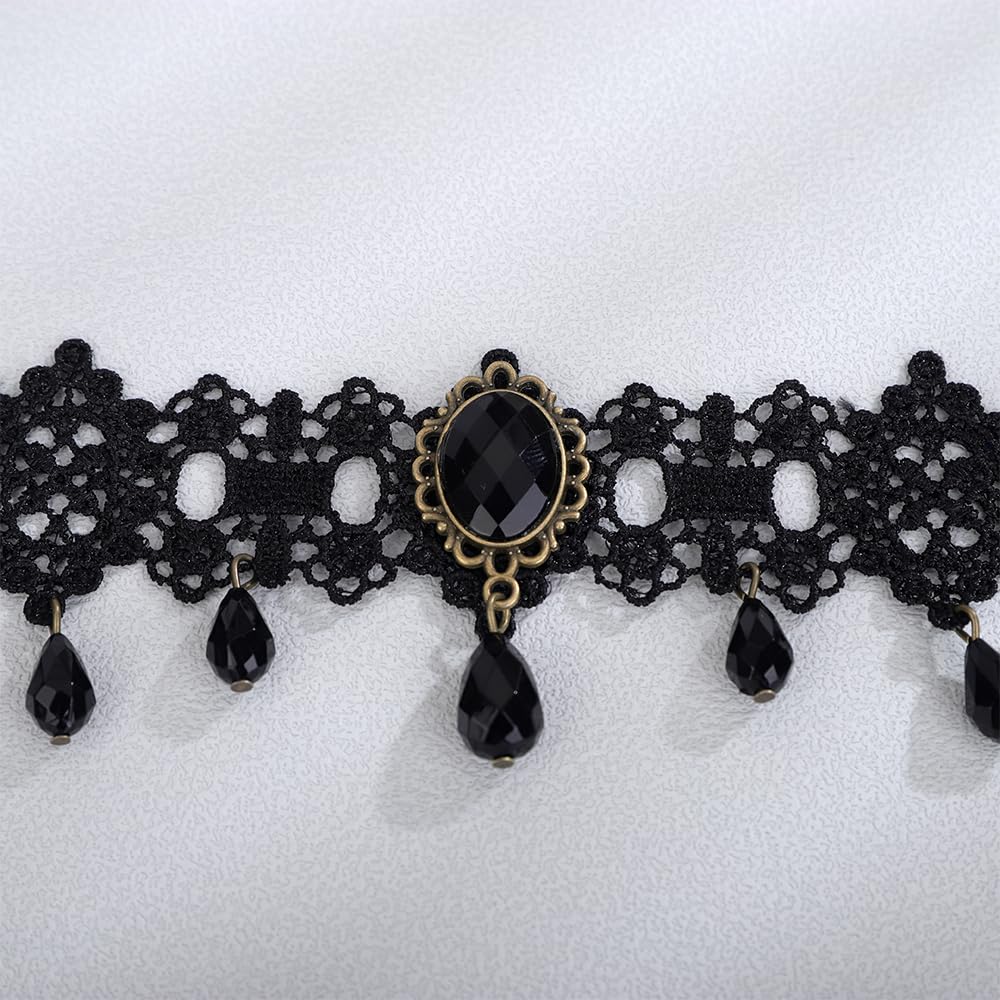 Kercisbeauty Black Lace Choker Gothic Necklace with Crystal for Women Halloween Party Custume Vintage Thick Choker