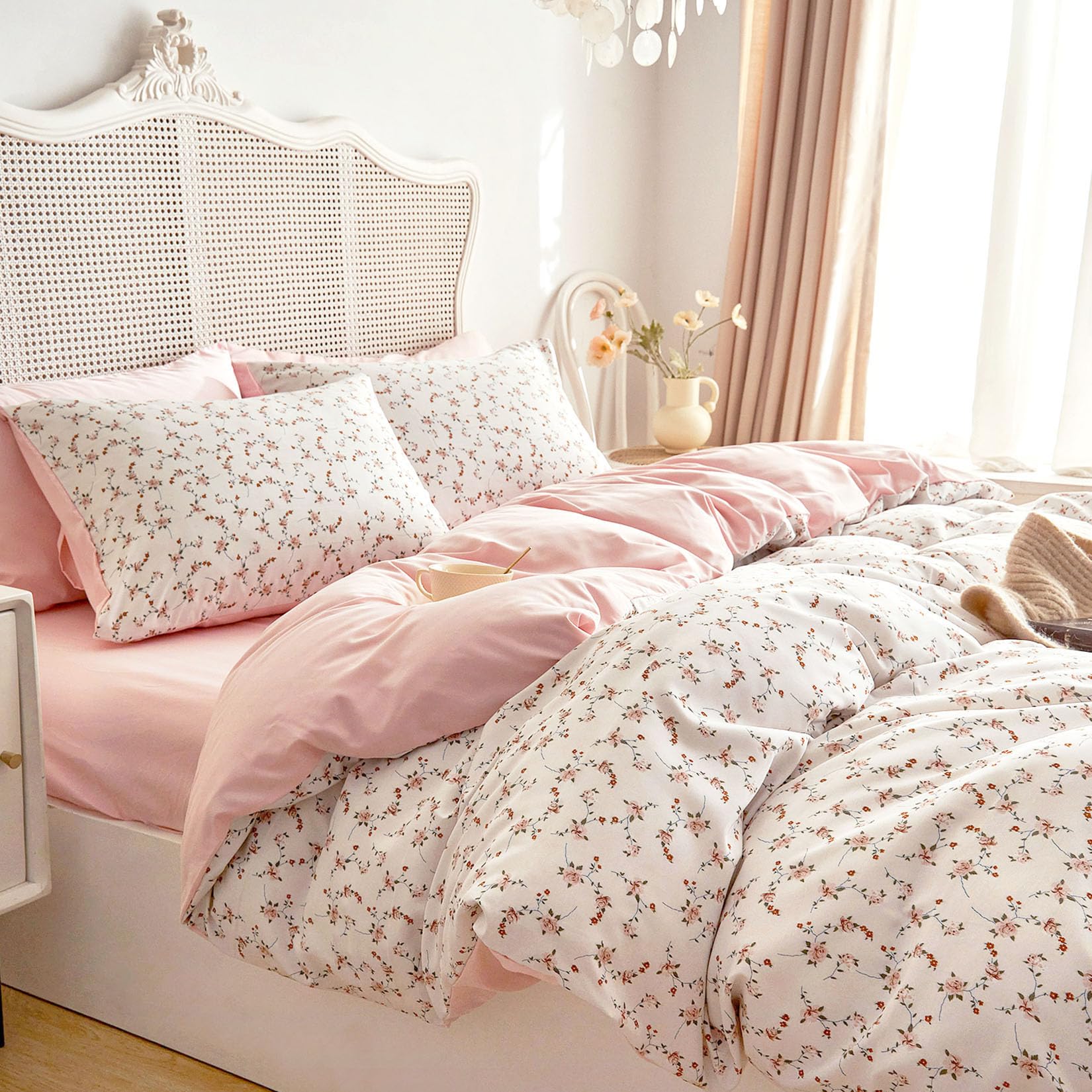 Wake In Cloud - Floral Duvet Cover Set, Coquette Cottagecore Aesthetic Cute Flower Pattern for Women Teen Girls, Soft Lightweight Bedding, 3-Piece, Pink, Queen Size