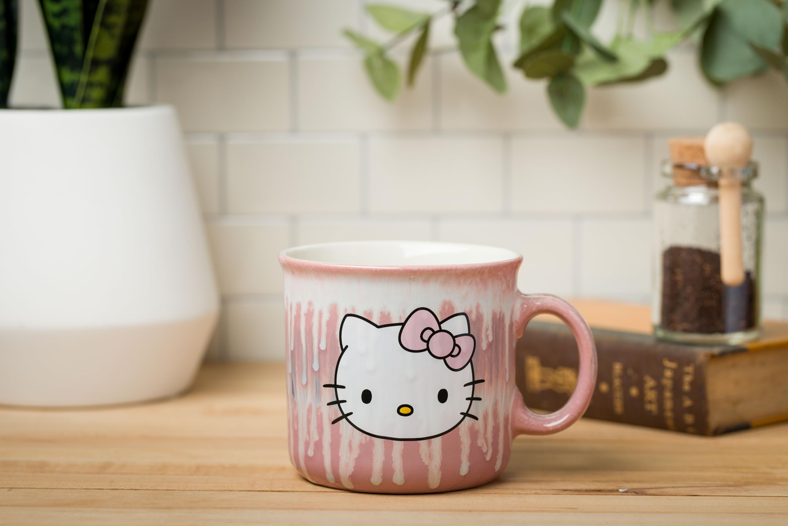 Silver Buffalo Sanrio Hello Kitty Pink Bow Reactive Glaze Ceramic Camper Mug, 20 Ounces
