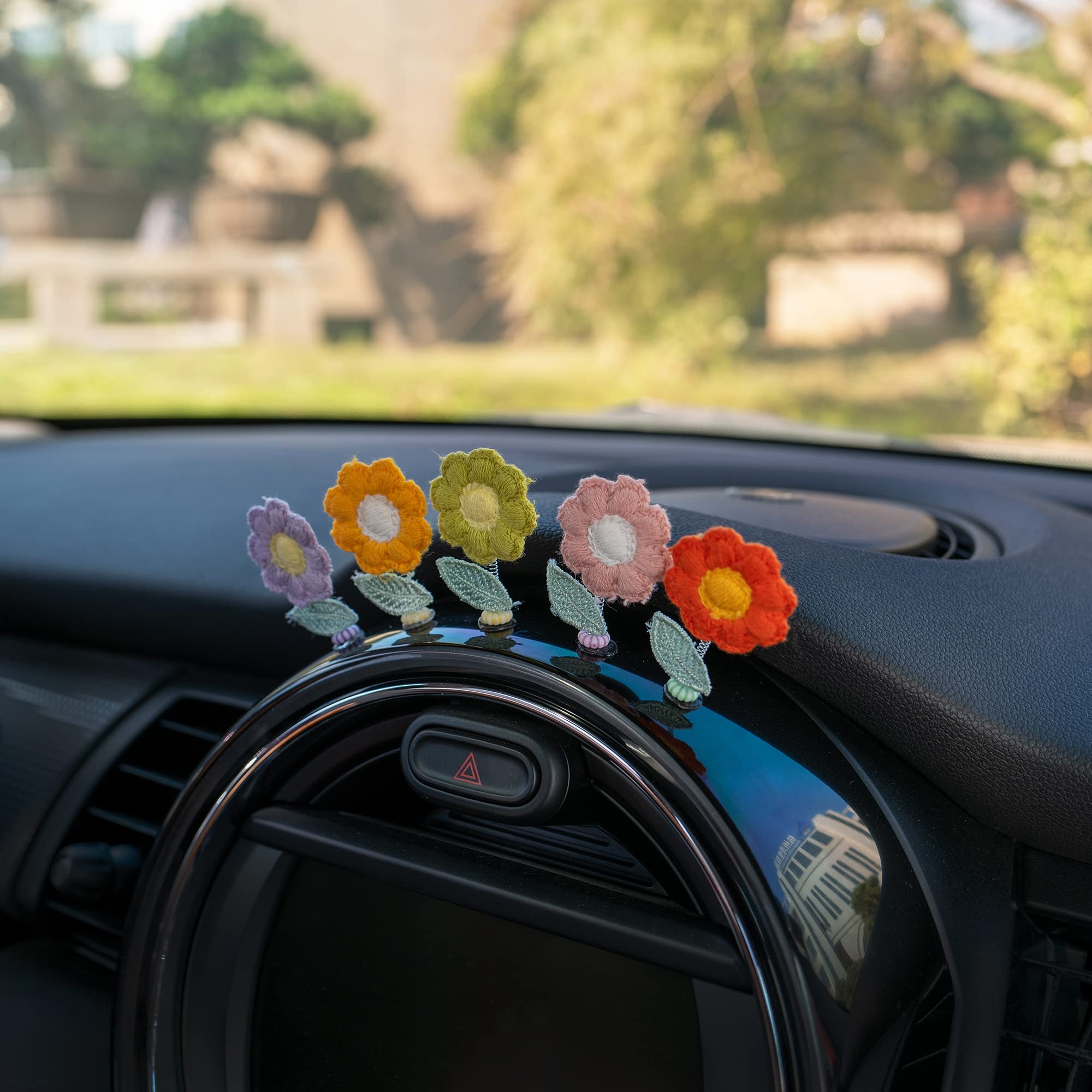 andorelse Cute Crochet Sun Flowers Shaking Bobbleheads for Car Interior Dashboard Decorations Accessories Home Office Desk Decor (7)