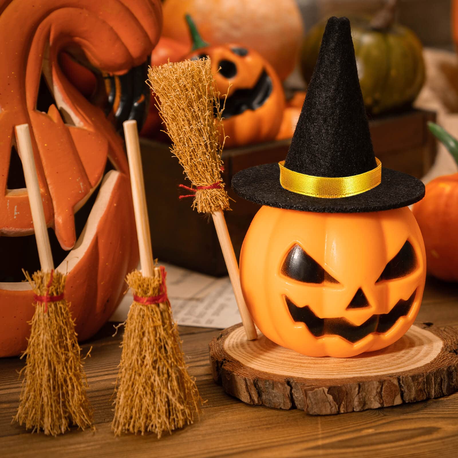 ZHWKMYP 14Pcs Mini Witch Hat, Small Witch Hats for Crafts, Felt Witch Hats and Brooms for Halloween Handmade Wine Bottle Party Decor
