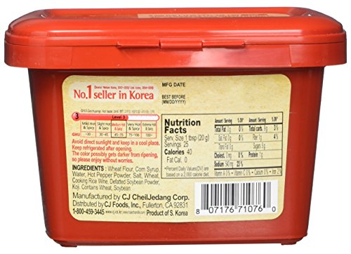 CJ Haechandle Gochujang - Hot Pepper Paste, Korean Traditional Fermented Jang, Made with Red Hot Chili Peppers, Sweet & Spicy Flavor, 1.1 Lb (Pack of 1)