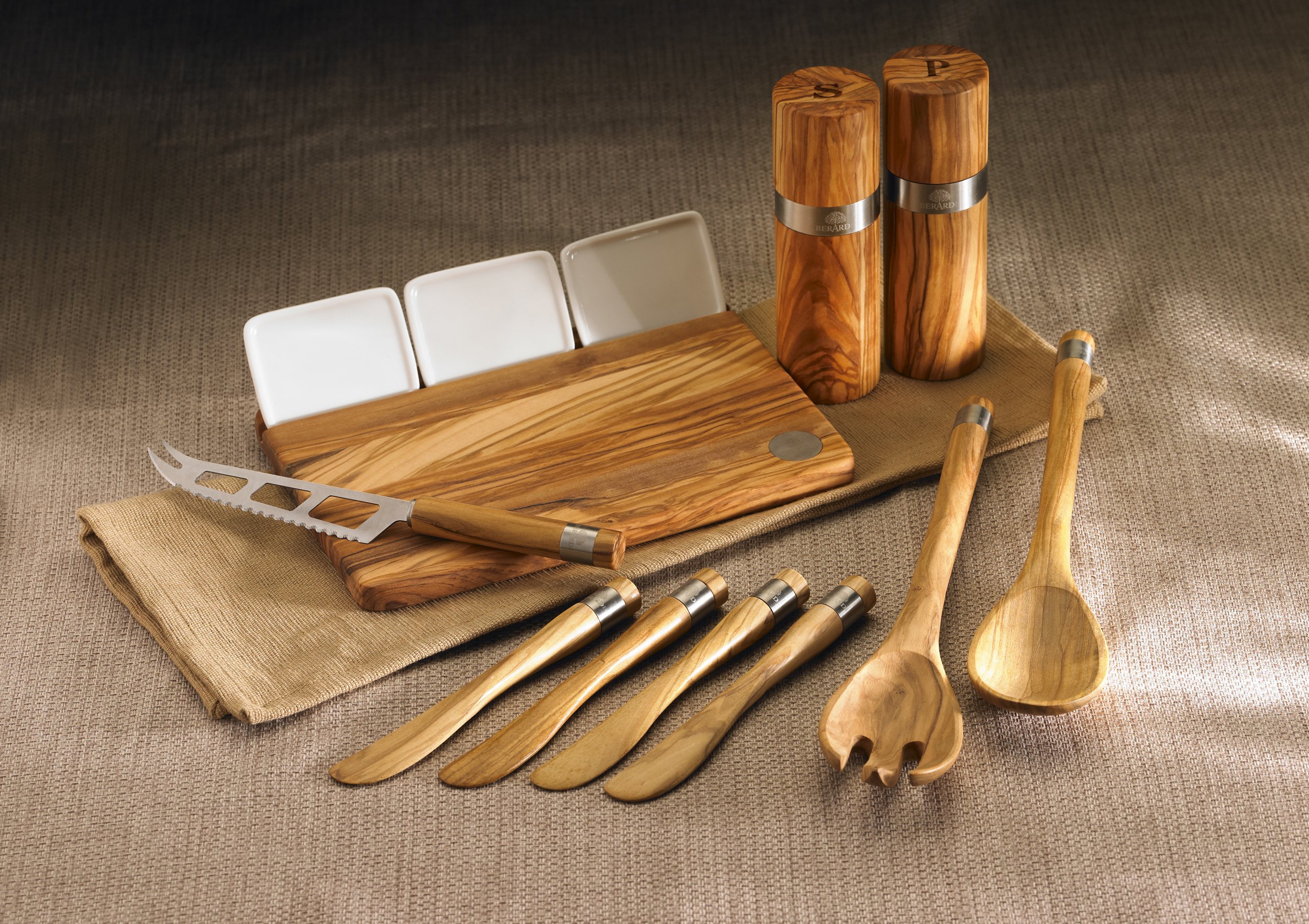 Berard Acero Olive Wood Serrated Cheese Knife With Stainless Steel Blade