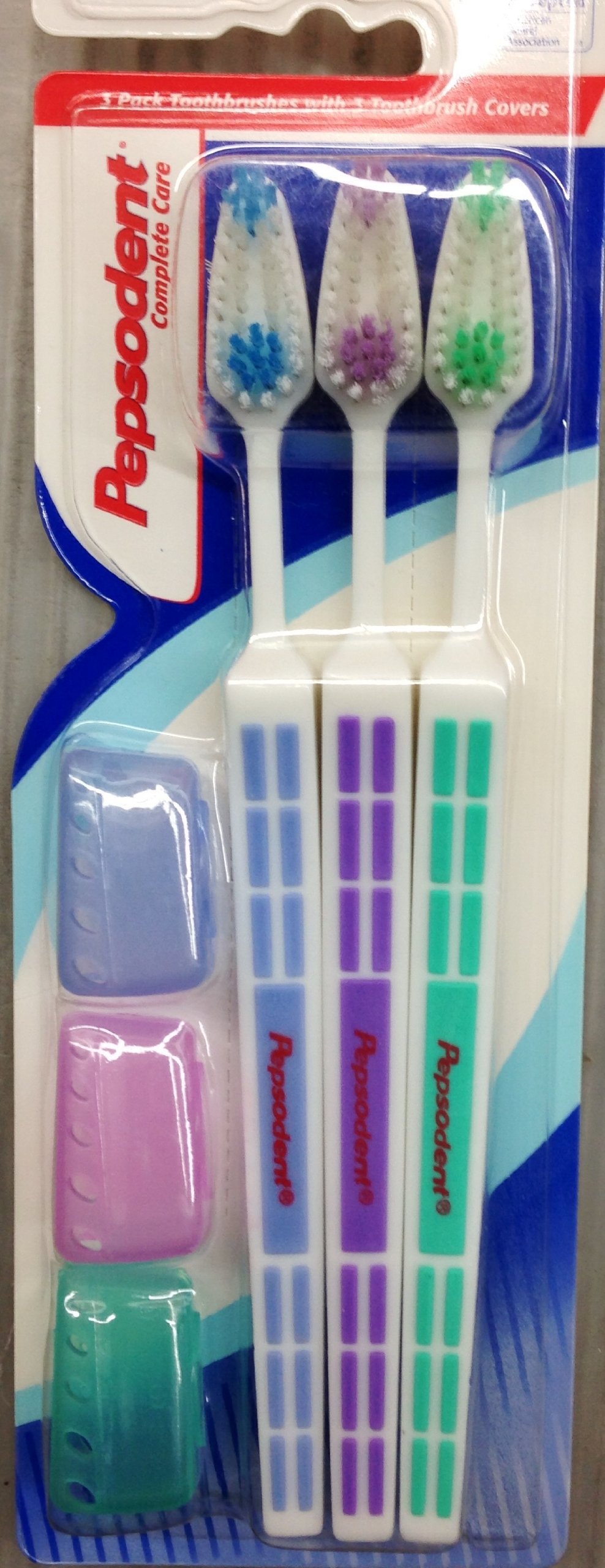 Pepsodent Complete Care, Toothbrush (soft) with toothbrush cover, 3 pack