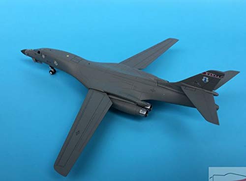 Herpa Wings USA B-1B B-1 Bomber Lancer 85-0064 127th Bomb Squadron McConnell Air Force Base 1/200 diecast Plane Model Aircraft
