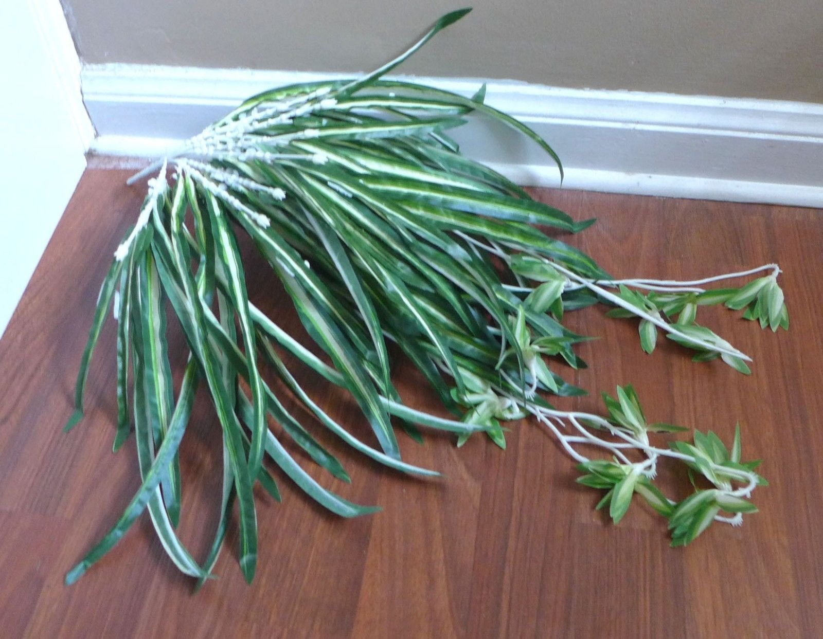 CHSGJY 2 Chlorophytum Grass Vine Artificial Flower Bush Spider Hanging Home Garden Decor