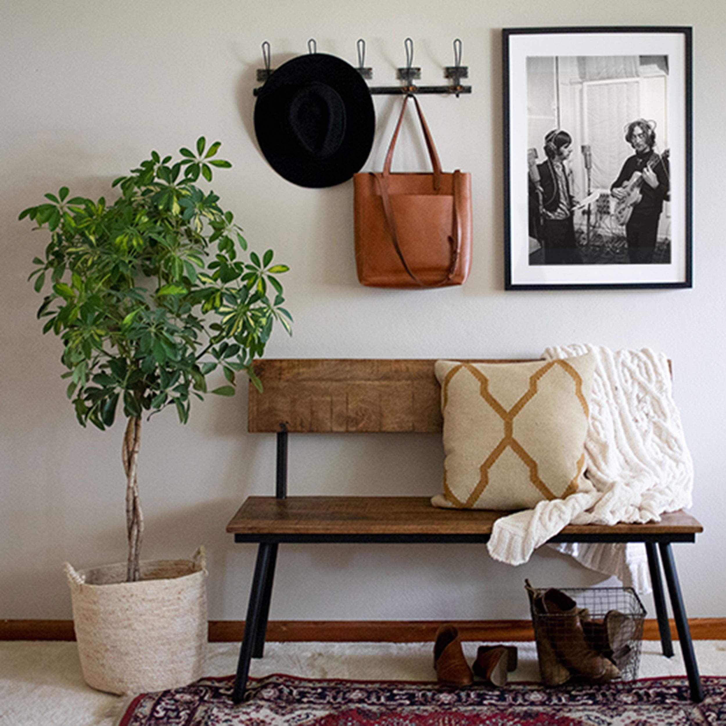 Design Ideas Maiz Large Basket 13.4" x 13.4" x 13.4" Corn Leaf Woven Basket with Handles, Home Decor Storage Basket