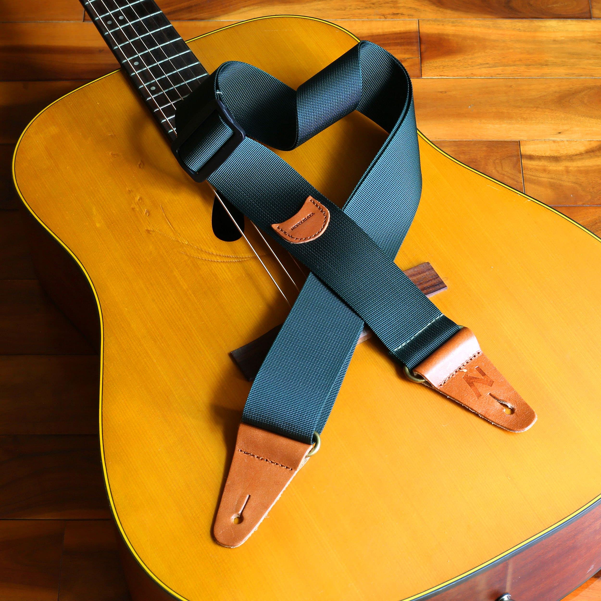 Nefelibata Guitar Strap, Nylon Full Grain Leather Ends Guitar Straps with Pick Pocket for Bass, Electric & Acoustic Guitar, Come with Free Strap Button, 1 Pair Strap Locks and 4 Guitar Picks(Green)