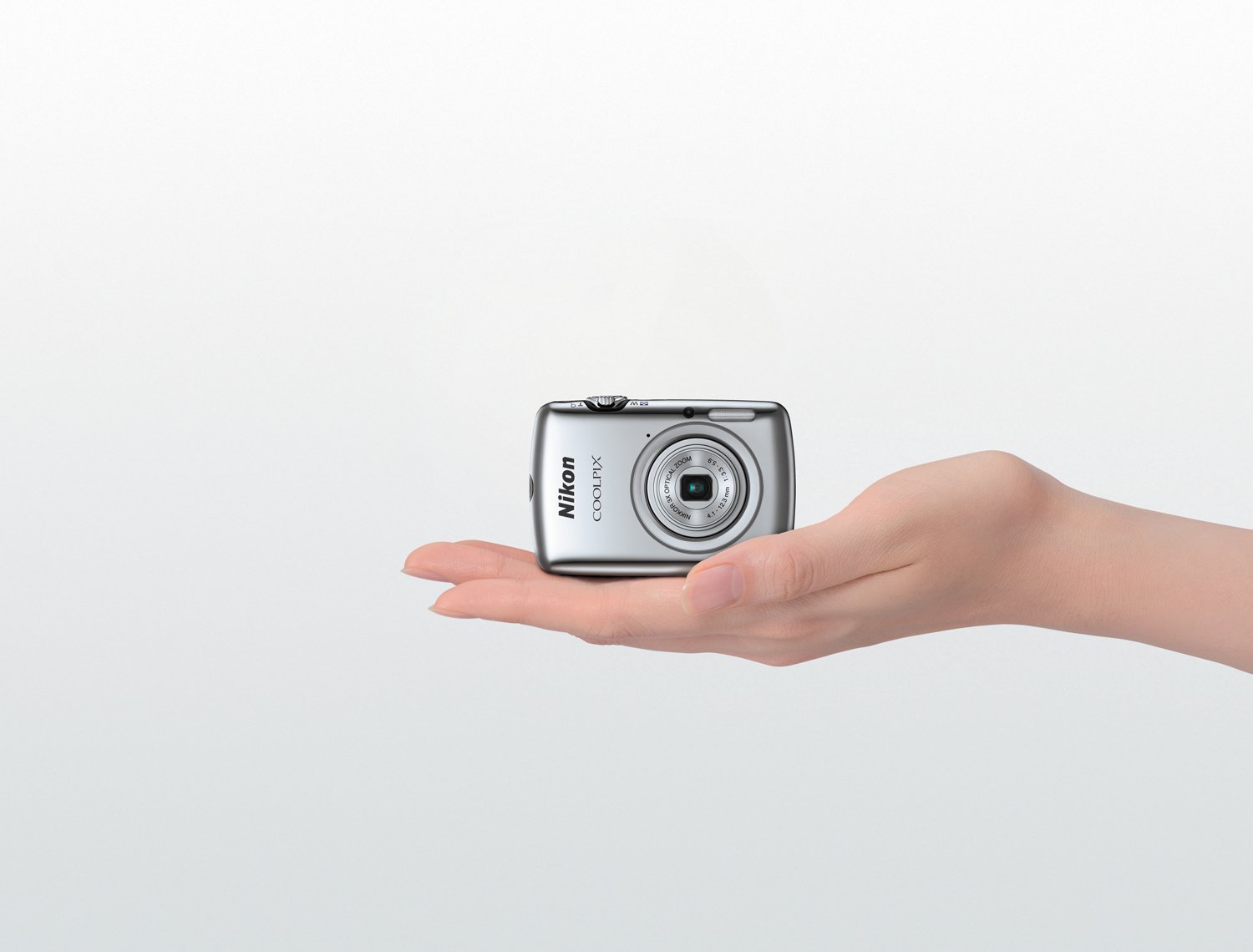 Nikon COOLPIX S01 10.1 MP Digital Camera with 3x Zoom NIKKOR Glass Lens (White) (Old Model)