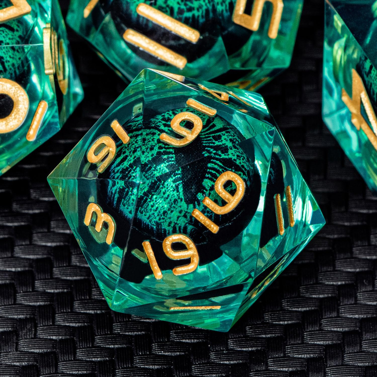 ARUOHHA Dragon Eye DND Dice, Green Resin Sharp Edged Dice Set with Gift Box, Dungeons and Dragons Liquid Core Dice RPG Handmade Polyhedral D&D Dice Role Playing Game D and D Dice D20 D12 D10 D8 D6 D4