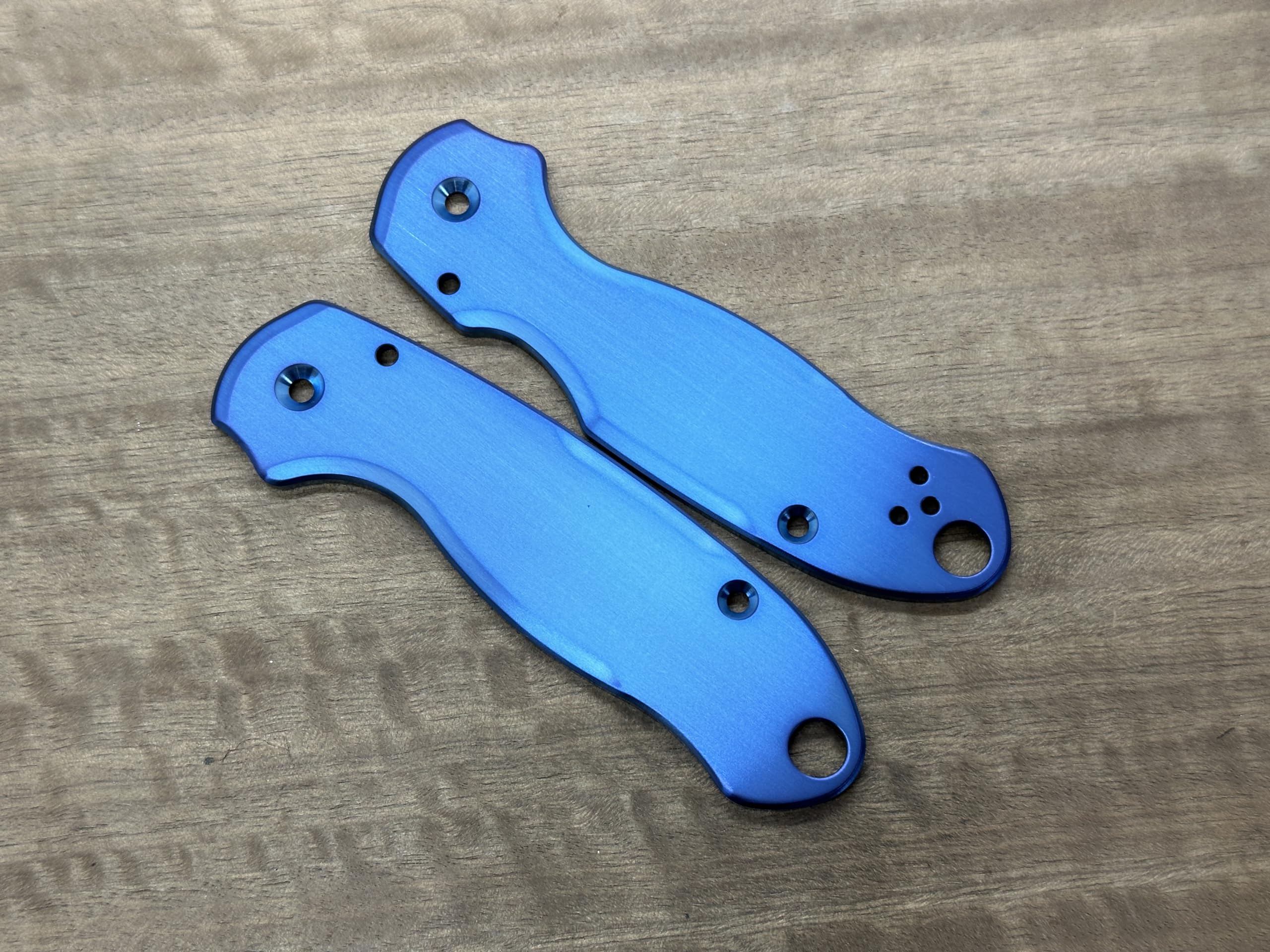 BLUE anodized Titanium Scales for Spyderco Para 3