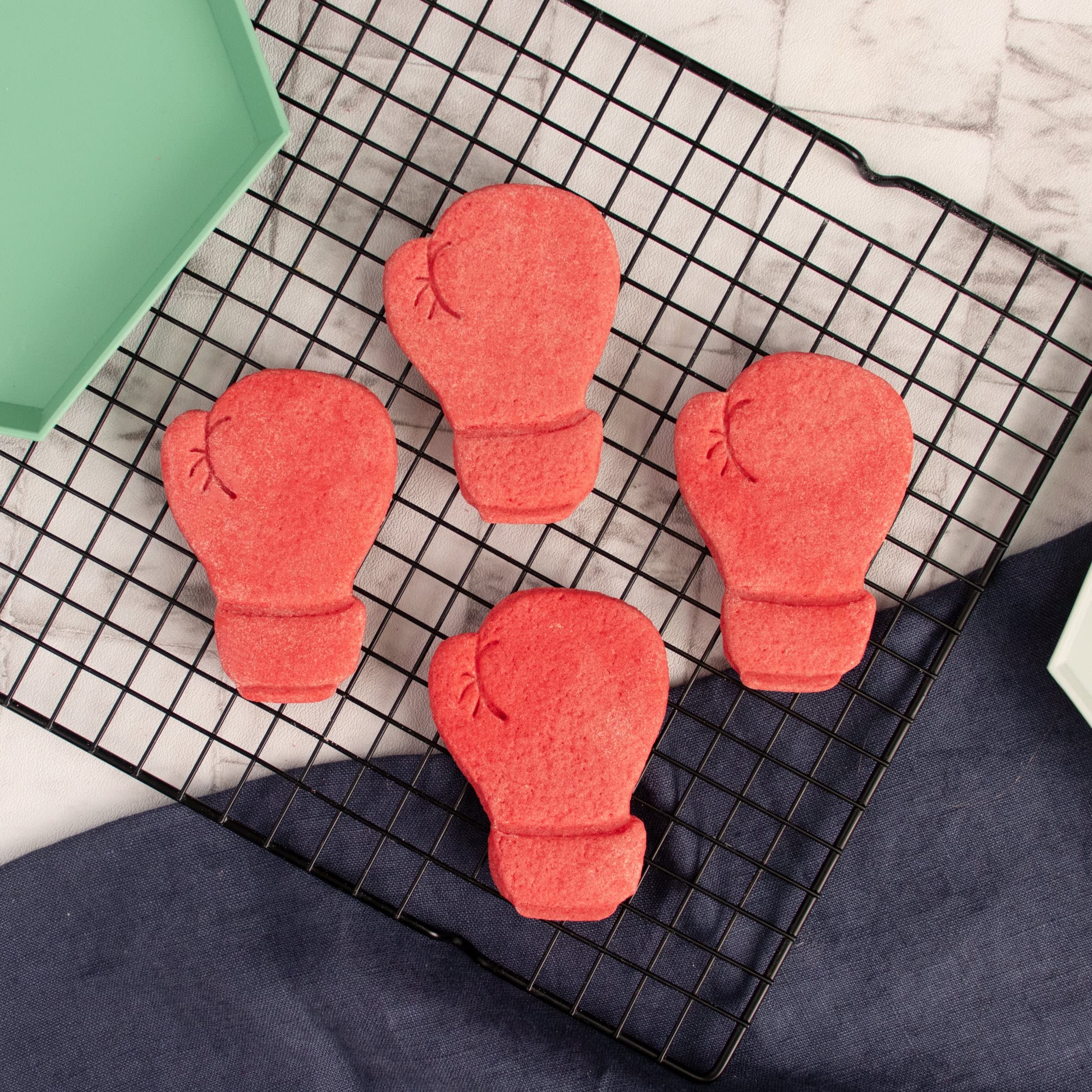 Boxing Glove (Back View) cookie cutter, 1 piece - Bakerlogy
