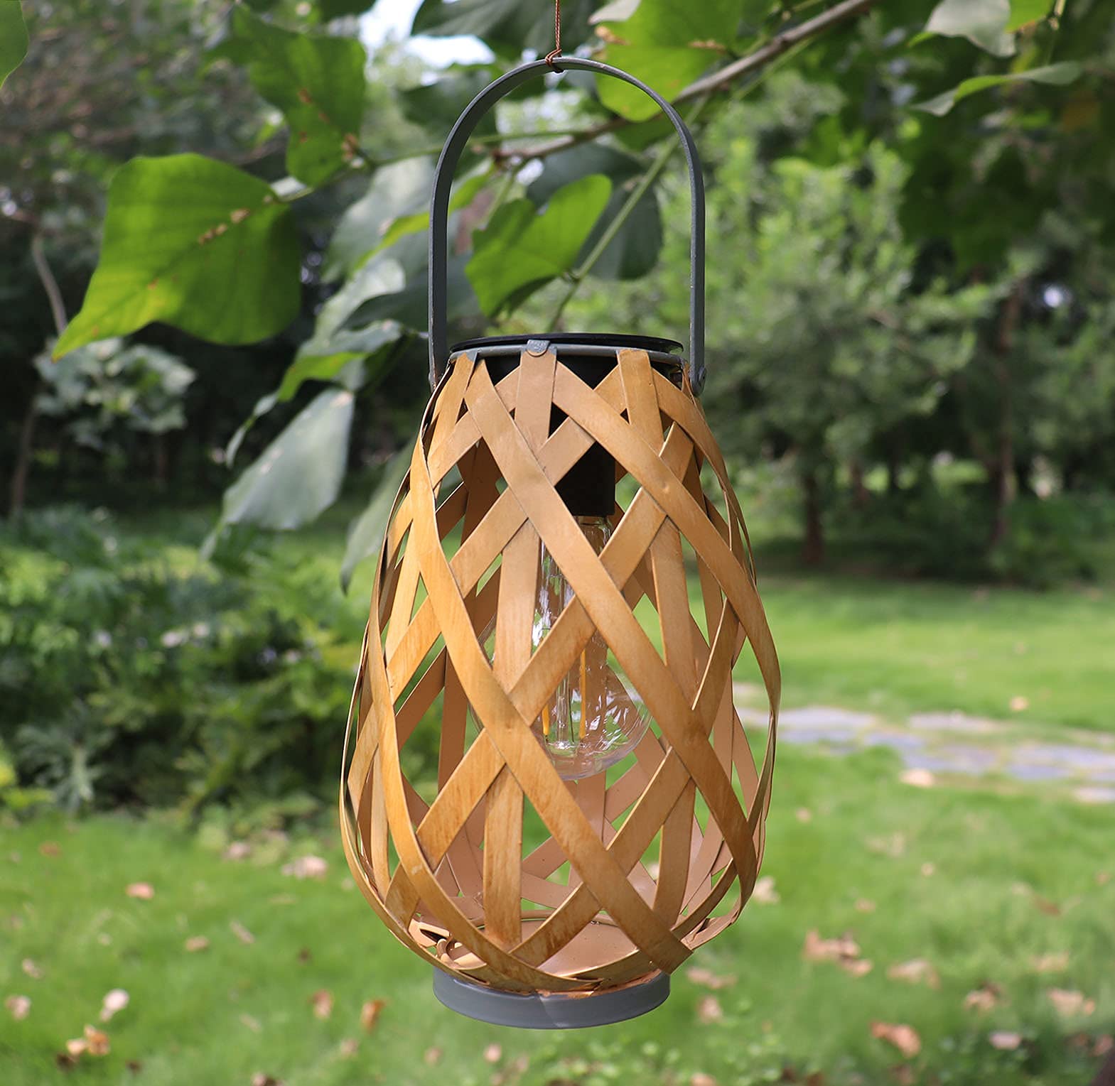 Metal Solar Lantern for Hanging or Table,Waterproof Outdoor Solar Lights for Patio Courtyard Garden