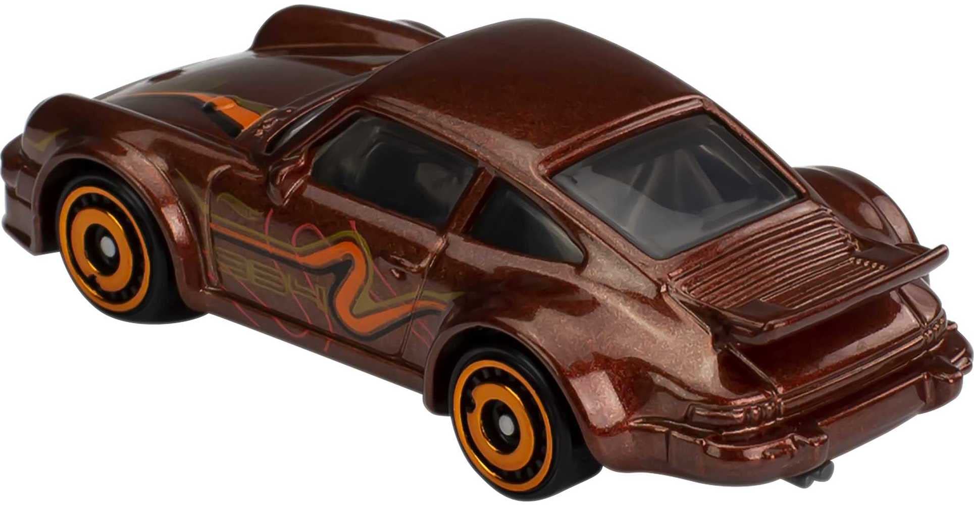 Hot Wheels Fast Pack Bundle with 15 Cars, 3 5-Packs of 1:64 Scale Racing Vehicles Themed Speed Blur, Nightburnerz & HW Flames, Gift for Collectors & Kids 3 & Up [Amazon Exclusive]
