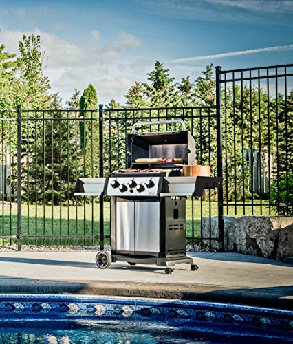 Broil King 946887 Signet 390 Natural Gas Grill, Stainless Steel & Black