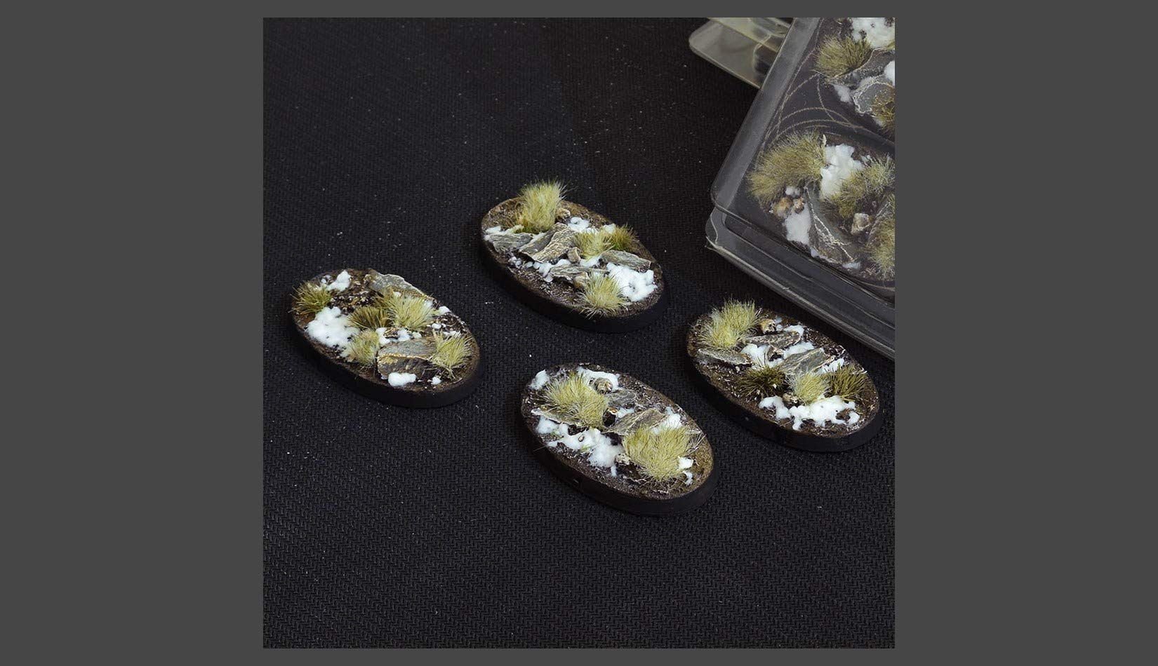 Gamers Grass Battle Ready Bases: Winter Oval 60mm (x4)
