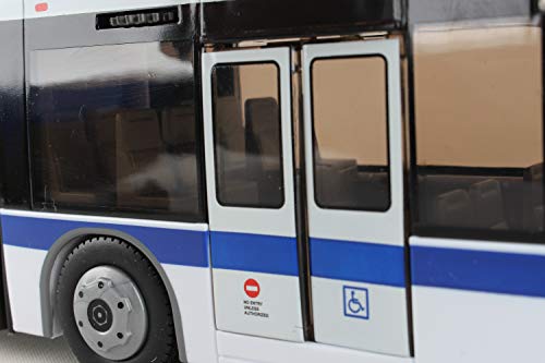 Daron RT8563 New York City MTA Metro Articulated Electric Bus 1:43 Scale- 16 Inches long White/Blue/Black