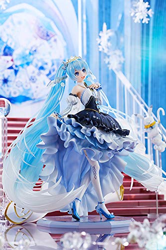 Good Smile Character Vocal Series 01: Hatsune Miku Snow Princess Version 1: 7 Scale PVC Figure,Multicolor,G94134