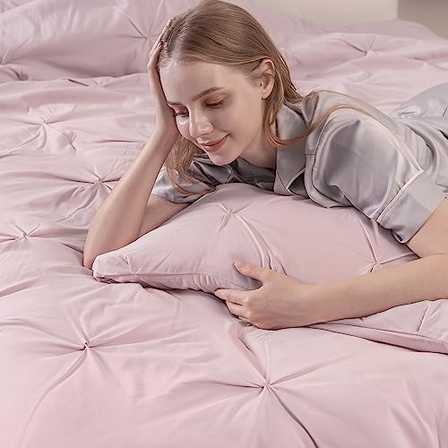 DOWNCOOL King Size Comforter Set - Pintuck Bedding Comforter Sets, 3-Piece Set, 1 Pinch Pleated Comforter and 2 Pillowcases, Soft Bedding Comforters & Sets for All Season, Pink Comforter King Size