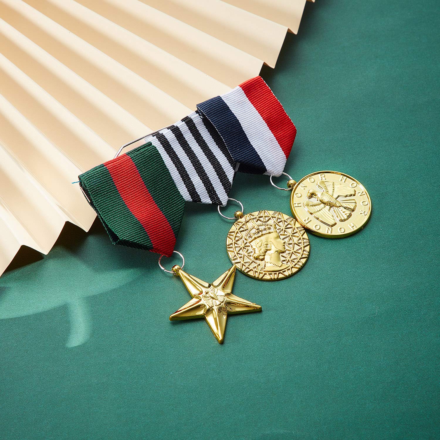 Hicarer 3 Sets Halloween Costume Military Badge Medal Combat Medal Plastic Military Medal Accessory for Women Men Coat Jacket Costume