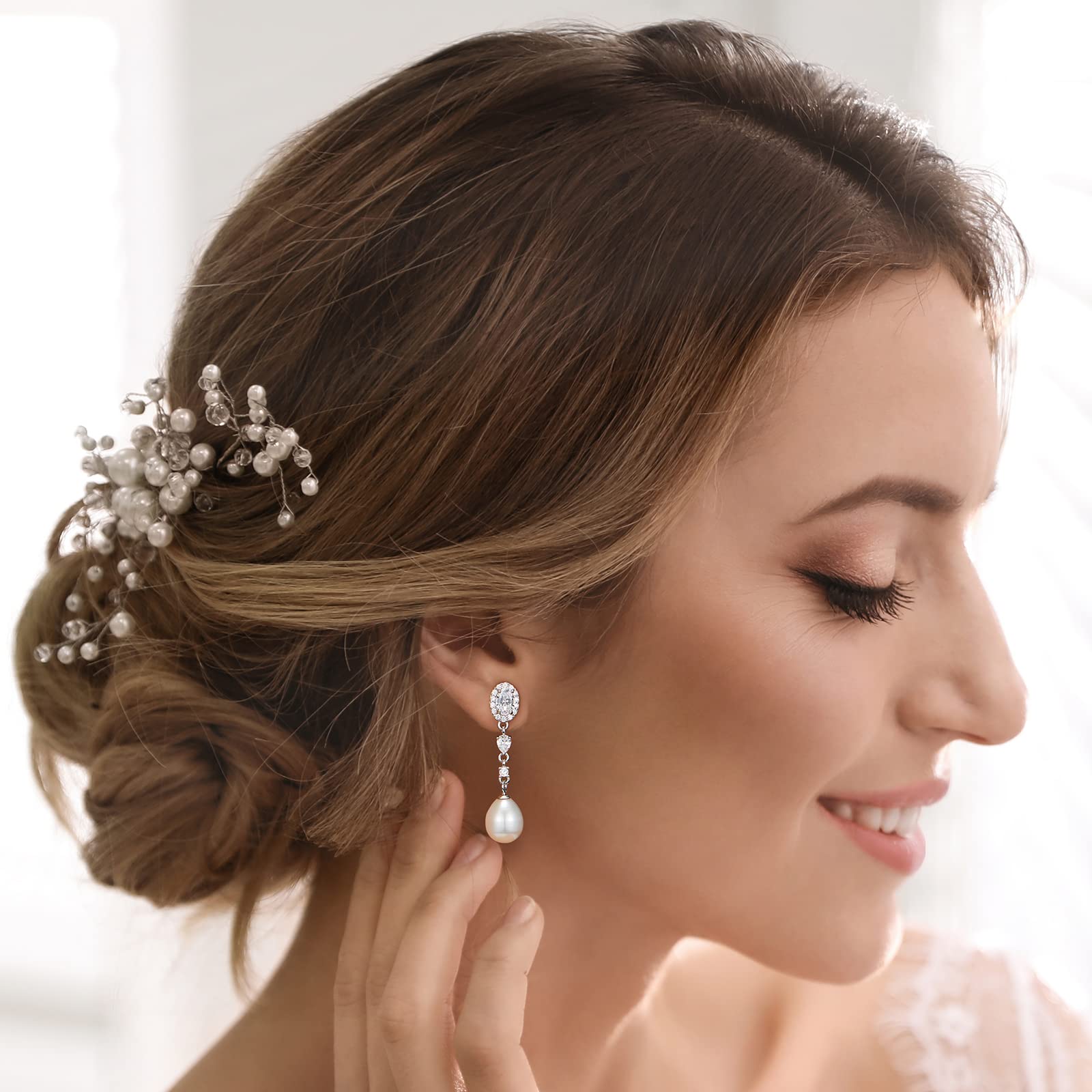 AW BRIDAL Cubic Zirconia Wedding Earrings Pearl Bridal Dangle Earrings for Wedding Stud Earrings Rhinestone Bridesmaid Earrings (Silver)