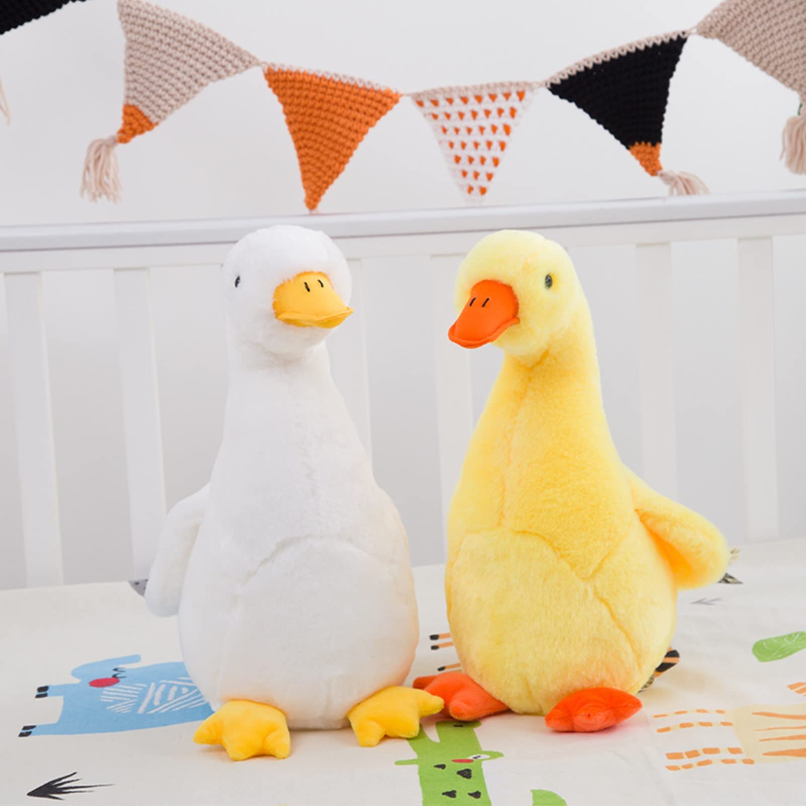 LUOZZY Plush Duck Stuffed Animal Toys for Kids Lovely Duck Doll Soft Animal Doll for Home Nursery Room (32cm White)
