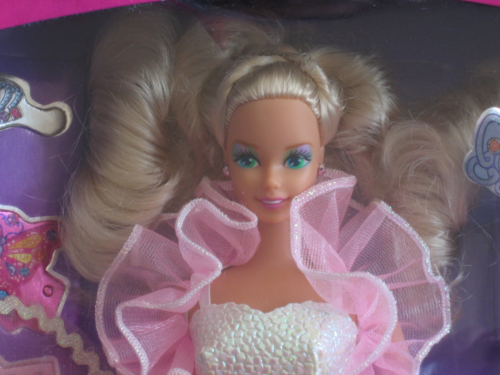 Costume Ball Barbie 1990
