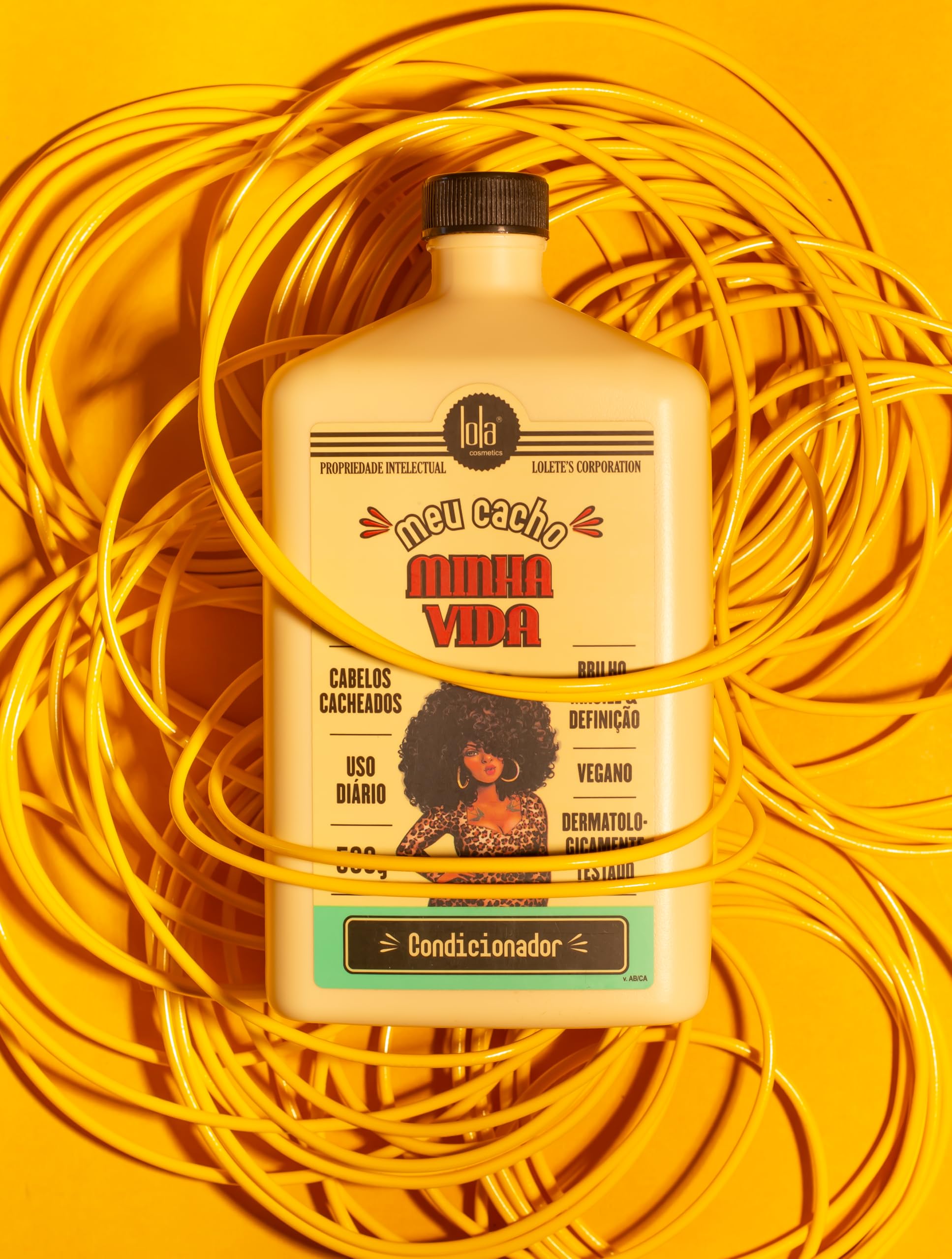 Lola From Rio - Meu Cacho Minha Vida - Hair Conditioner, Nourishes, Frizzy, Dehydrated, Brittle Curly Hair 17.6 Oz