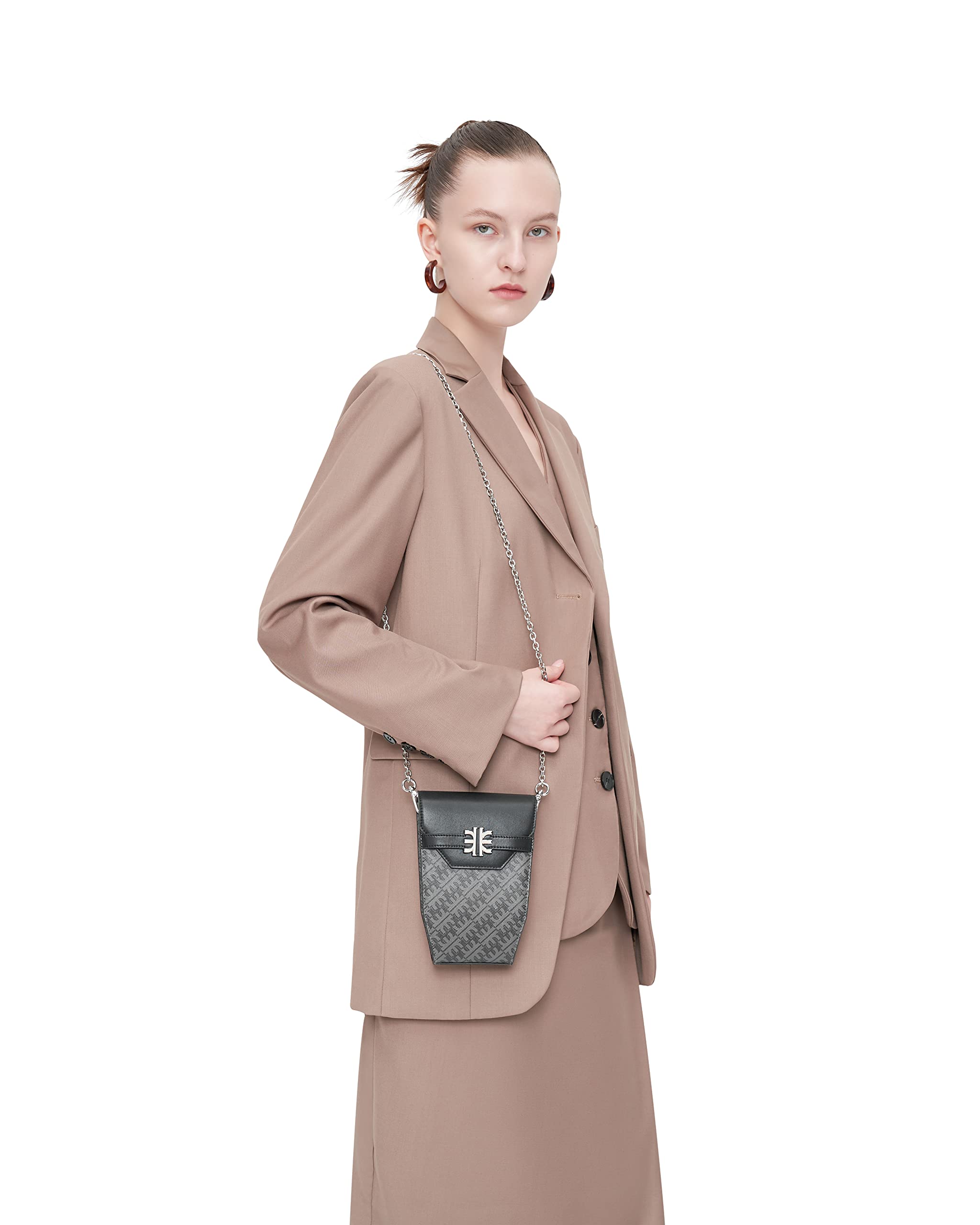 JW PEI FEI Chain Phone Case Women Mini Leather Phone Crossbody Bags (Brown)