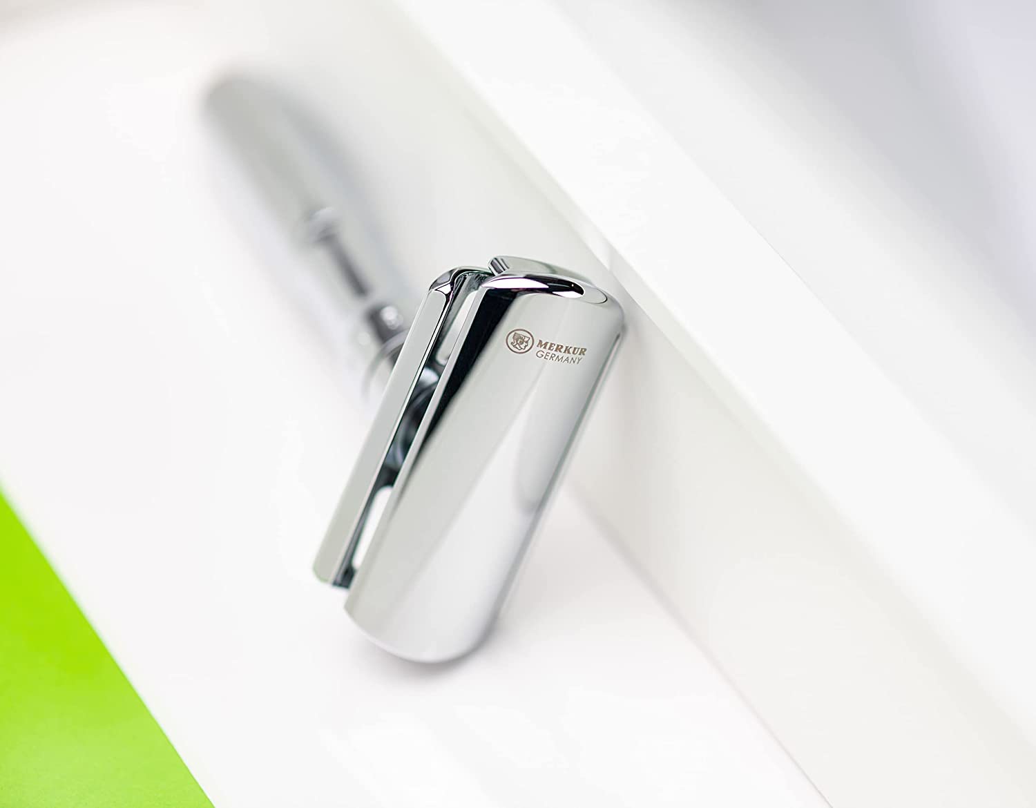 Merkur FUTUR Adjustable Safety Razor, Chrome Finish, MK-701001