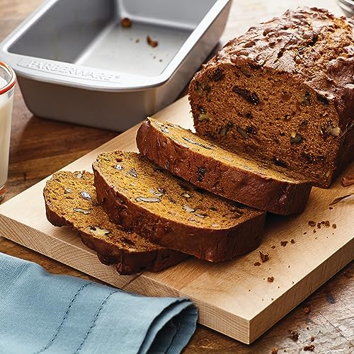 Farberware Nonstick Bakeware 9-Inch x 5-Inch Loaf Pan, Gray -
