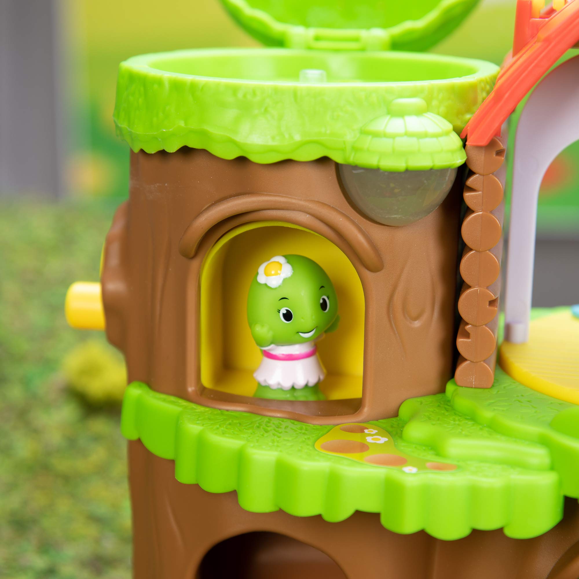 Fat Brain Toys Timber Tots Schoolhouse - Classic Imaginative Play for Ages 2+