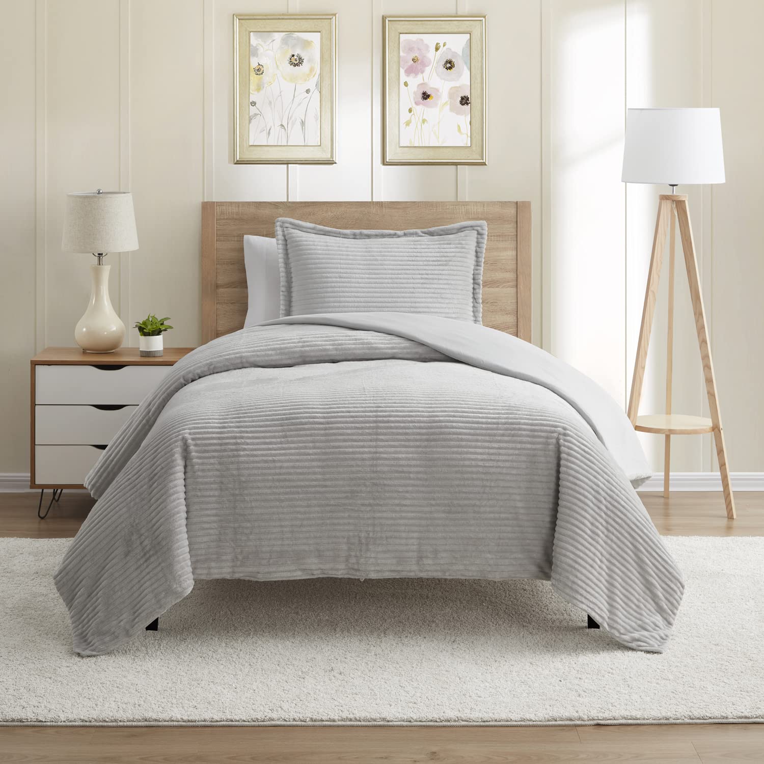 Nestl Premium Flannel Duvet Cover Set - 2 PC Reversible Twin Comforter Cover Set with Microfiber Back - 1 Velvet Duvet Cover Twin with Zipper Closure & 1 Pillow Sham 68 x 90 inches ā Silver Gray
