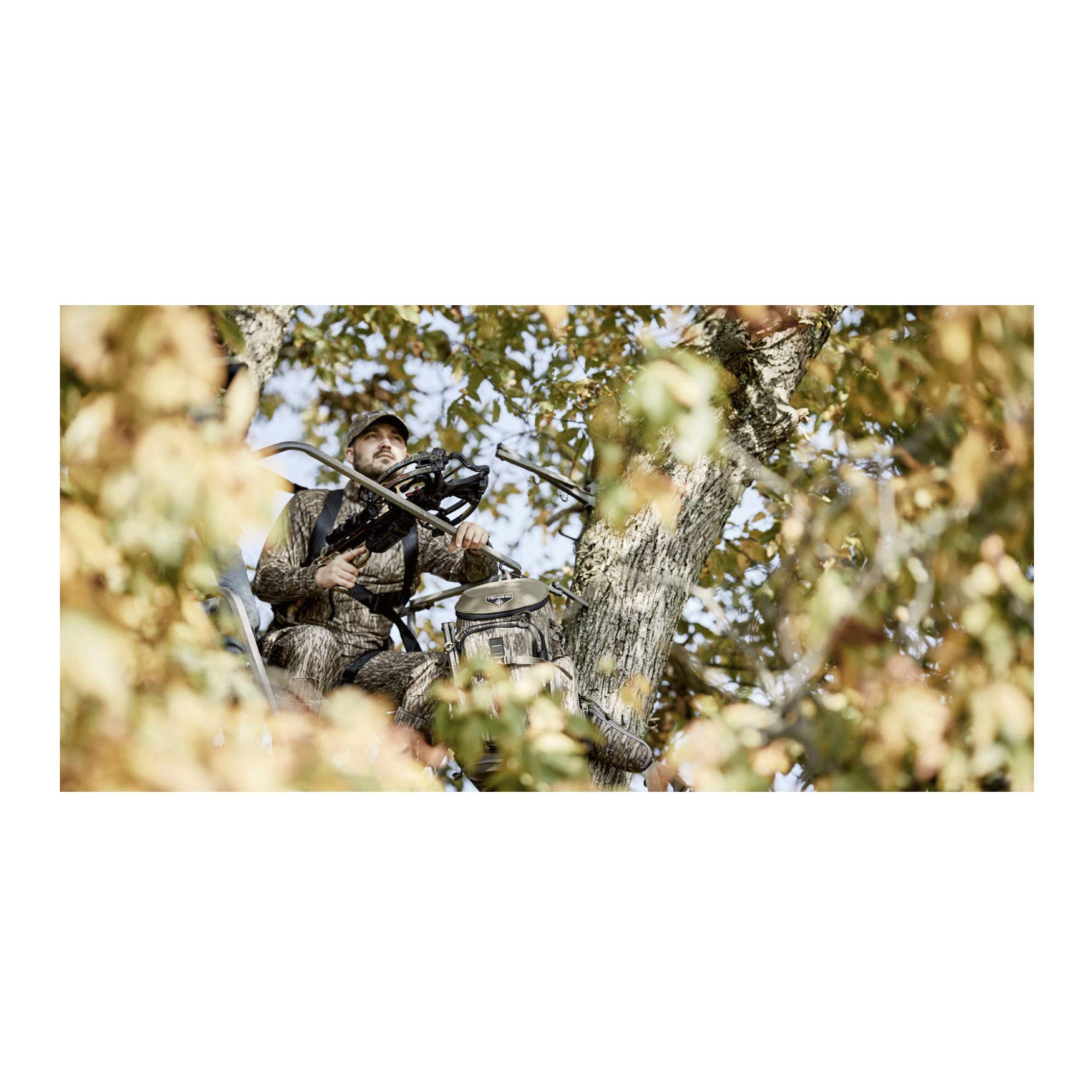 Barnett Crossbows Hypertac Pro 430 FPS Crossbow Package Bundle with Soft Case and Three Hyperflite Arrows Bundle (3 Items)