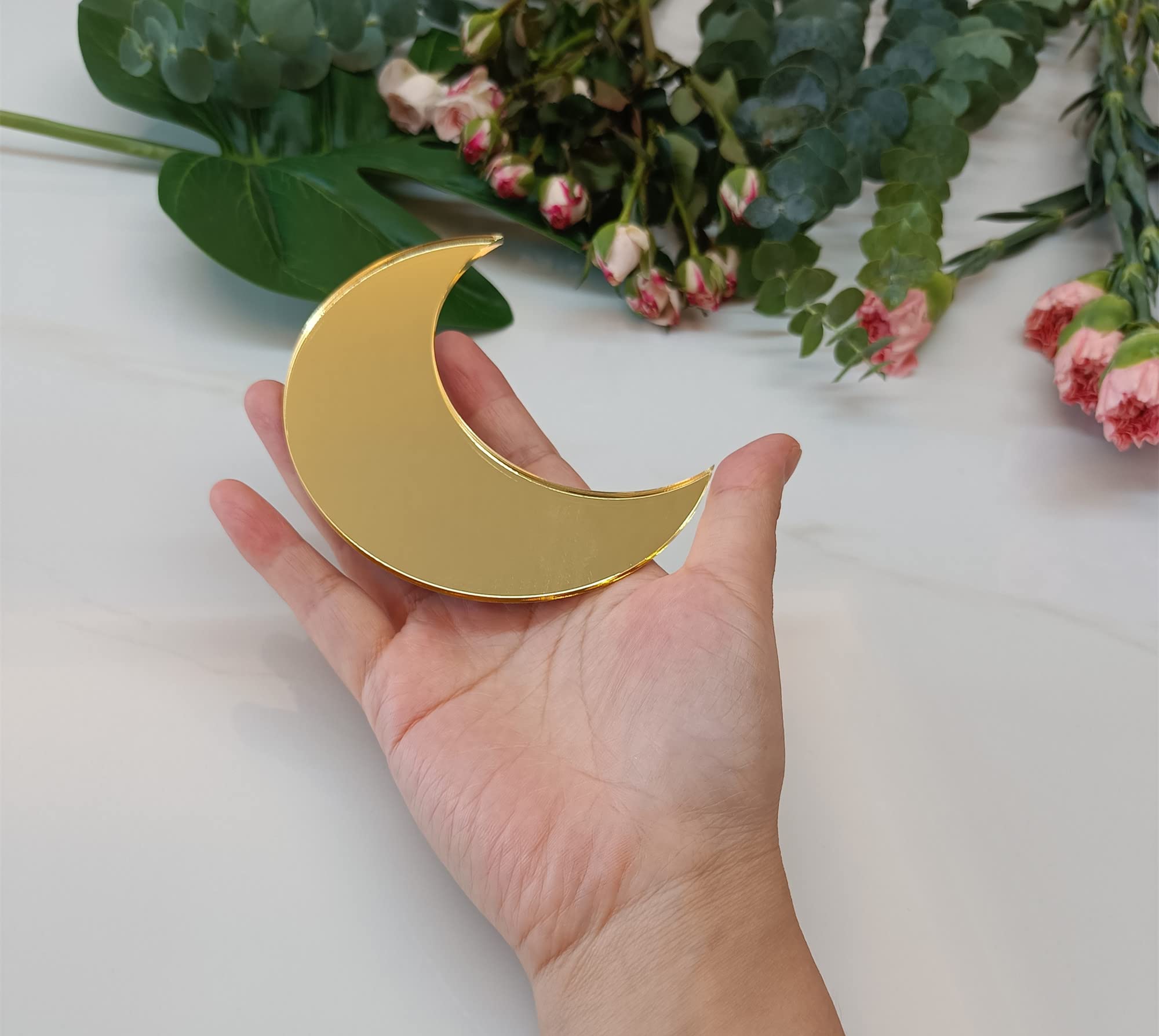 XIAOYUE 20pcs of Acrylic Moon Place Card,Celestial Wedding Place Cards ,Semi-Circle Place Names Blanks for Wedding ,Party&Festival Deco (Gold Mirror)