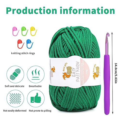 Fedmut Chunky Easy Yarn for Crocheting, 200g Crochet Yarn for Beginners with Crochet Hook, Thick Chunky Yarn with Easy-to-See Stitches for Dolls, Bags and Beginners Crocheting (Emerald Green)