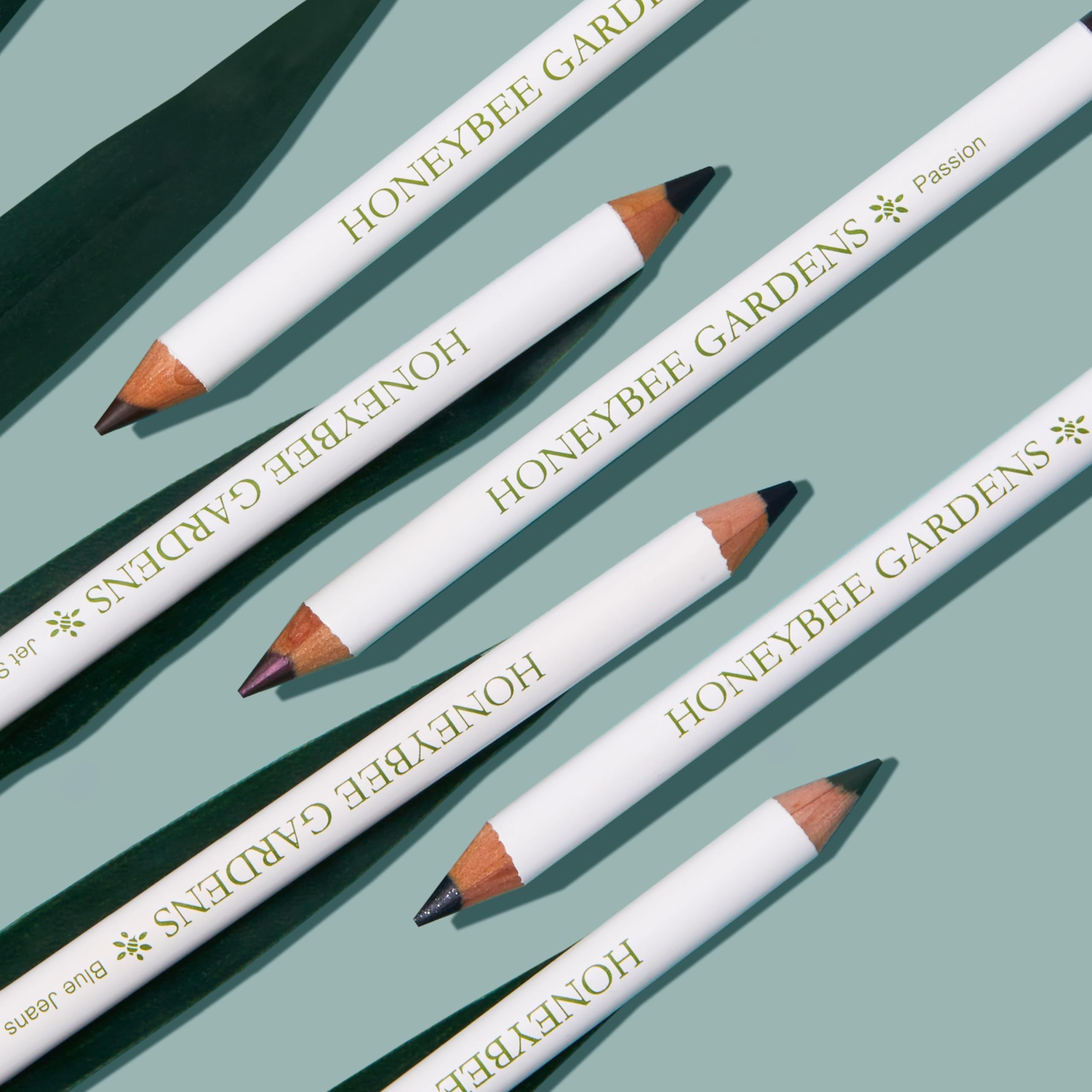 Honeybee Gardens Effortless Eyeliner Pencil in Belgian Chocolate, Rich Pigmentation, Smooth, Long-Wearing, Vegan, Gluten-Free