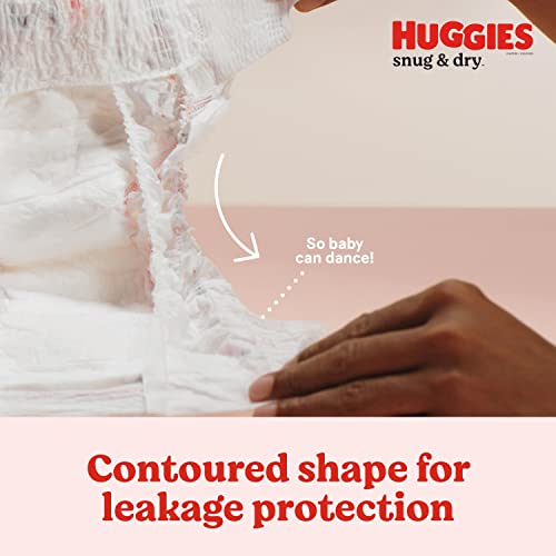 Huggies Snug & Dry Baby Diapers, Size 5 (27+ lbs), 22 Ct (Pack of 2)