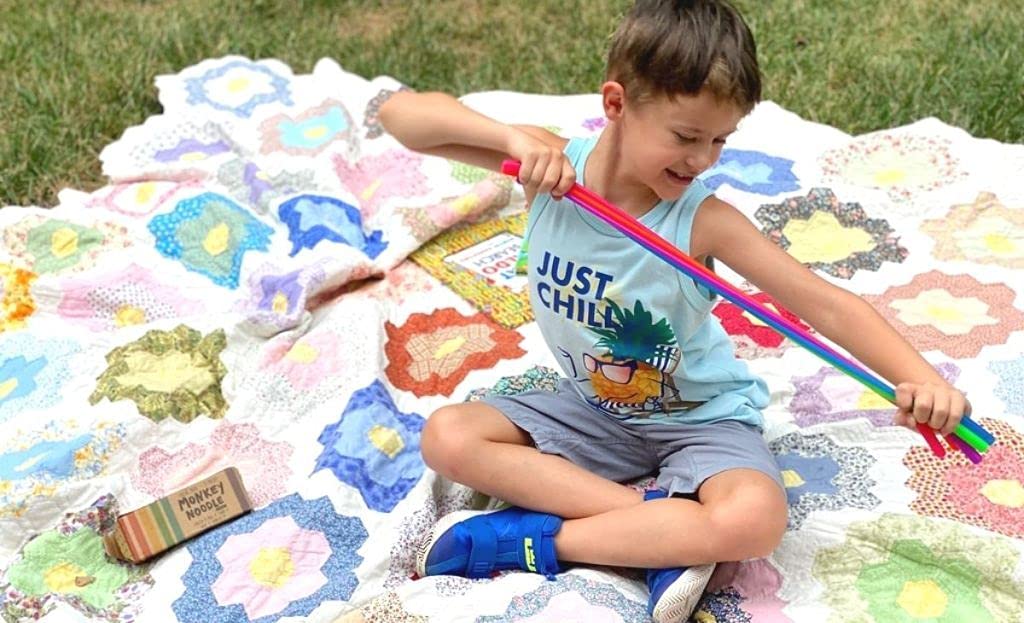 HYMONA 18 Packs Large Monkey Noodles 32CM/13 INCHES,Pull up to 7 feet (BPA/Phthalate/Latex-Free),Strengthen Stretchy Strings