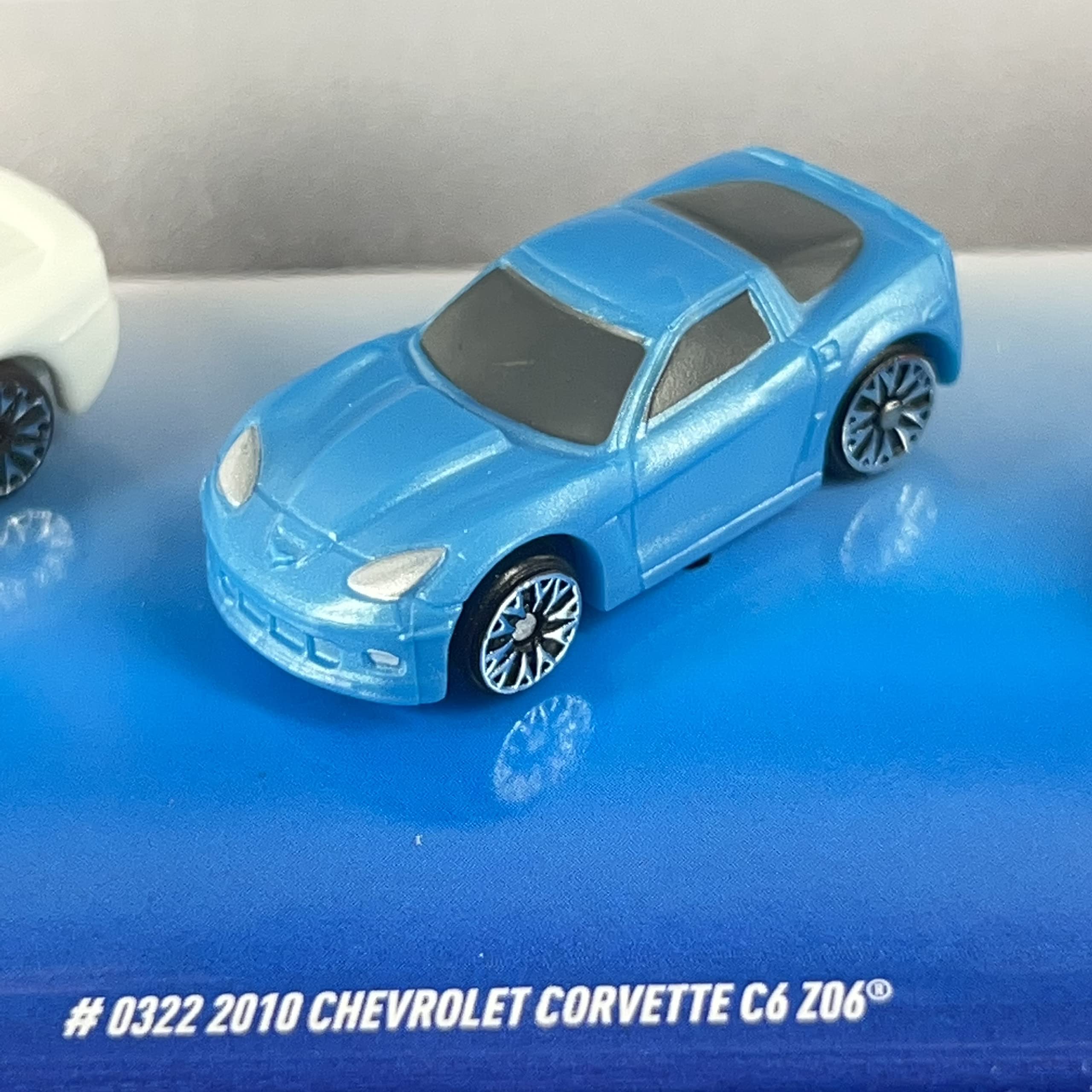 Micro Machines 2021 Series 6 Starter Pack #23 Micro Track Day - 1992 Jaguar XJ220, 2010 Corvette C6 Z06, McLaren P1