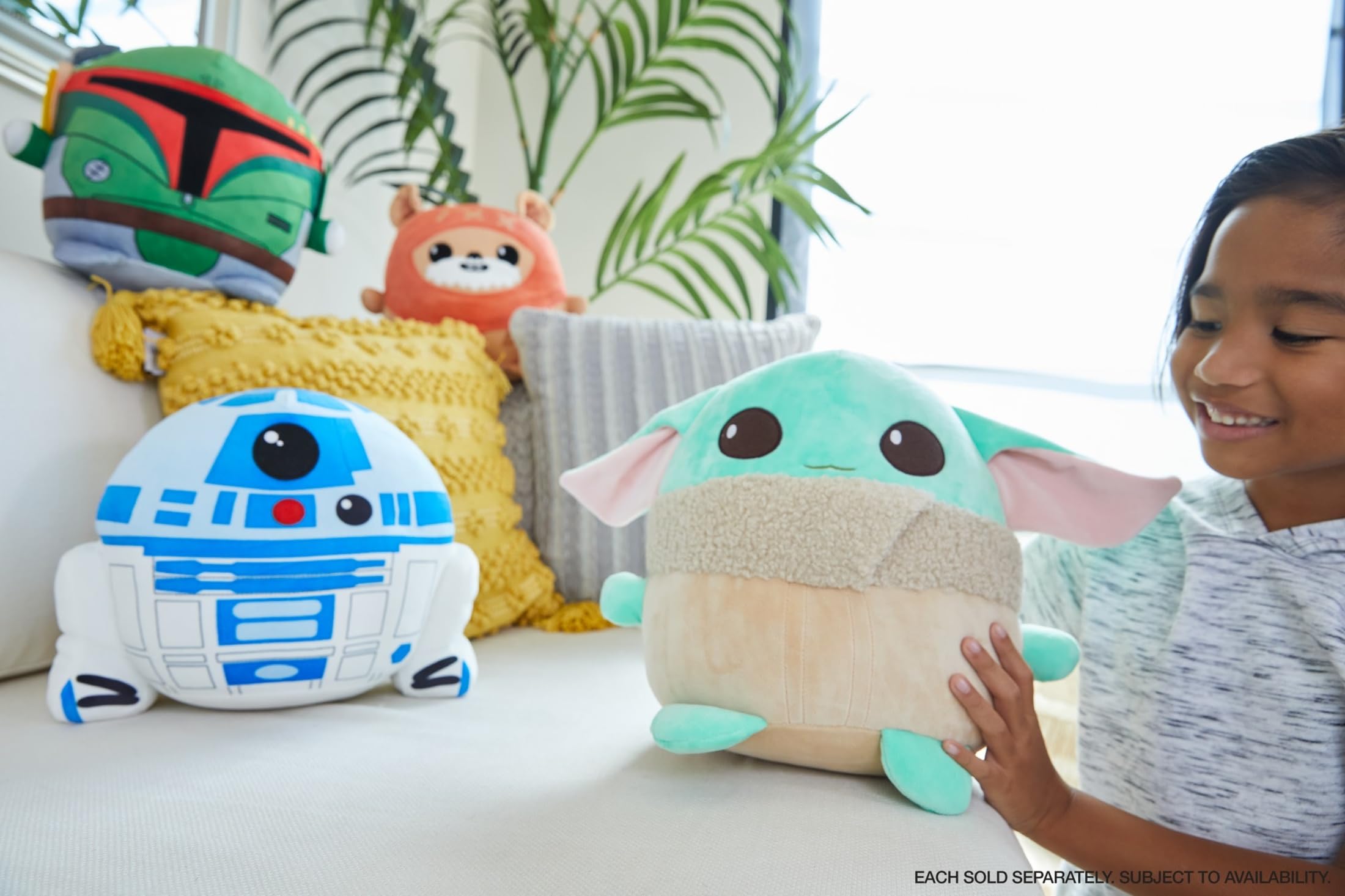 Mattel Star Wars The Mandalorian Cuutopia Plush Figure, 10-inch Grogu Soft Rounded Pillow Doll, Collectible Toy Inspired by the Character