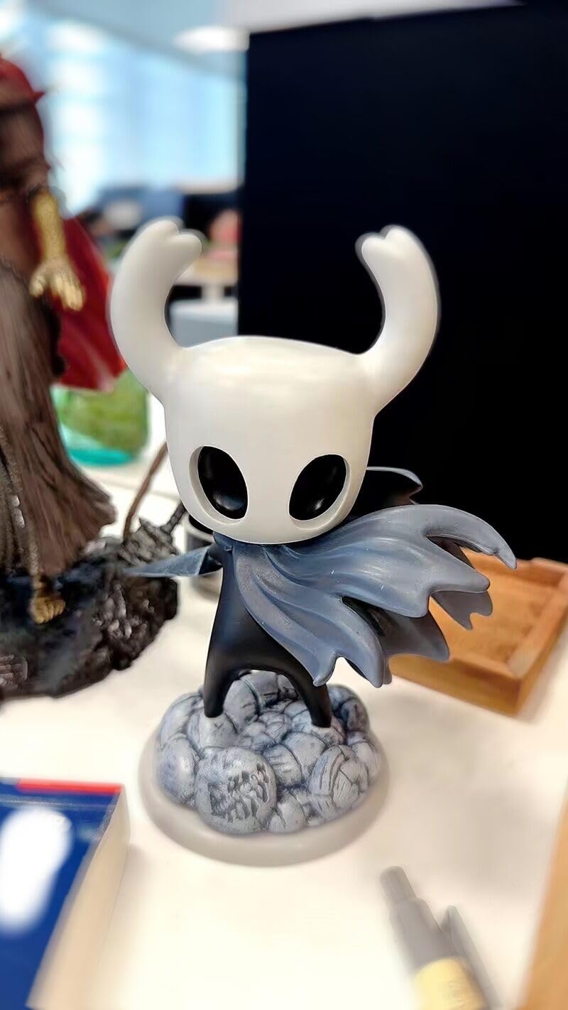 Cdeny 6" Home Decor Cartoon Figure, Car Dashboard Ornament Cute Gaming Figure Hollow Knight Figure Collectible Statue(Gray&White)