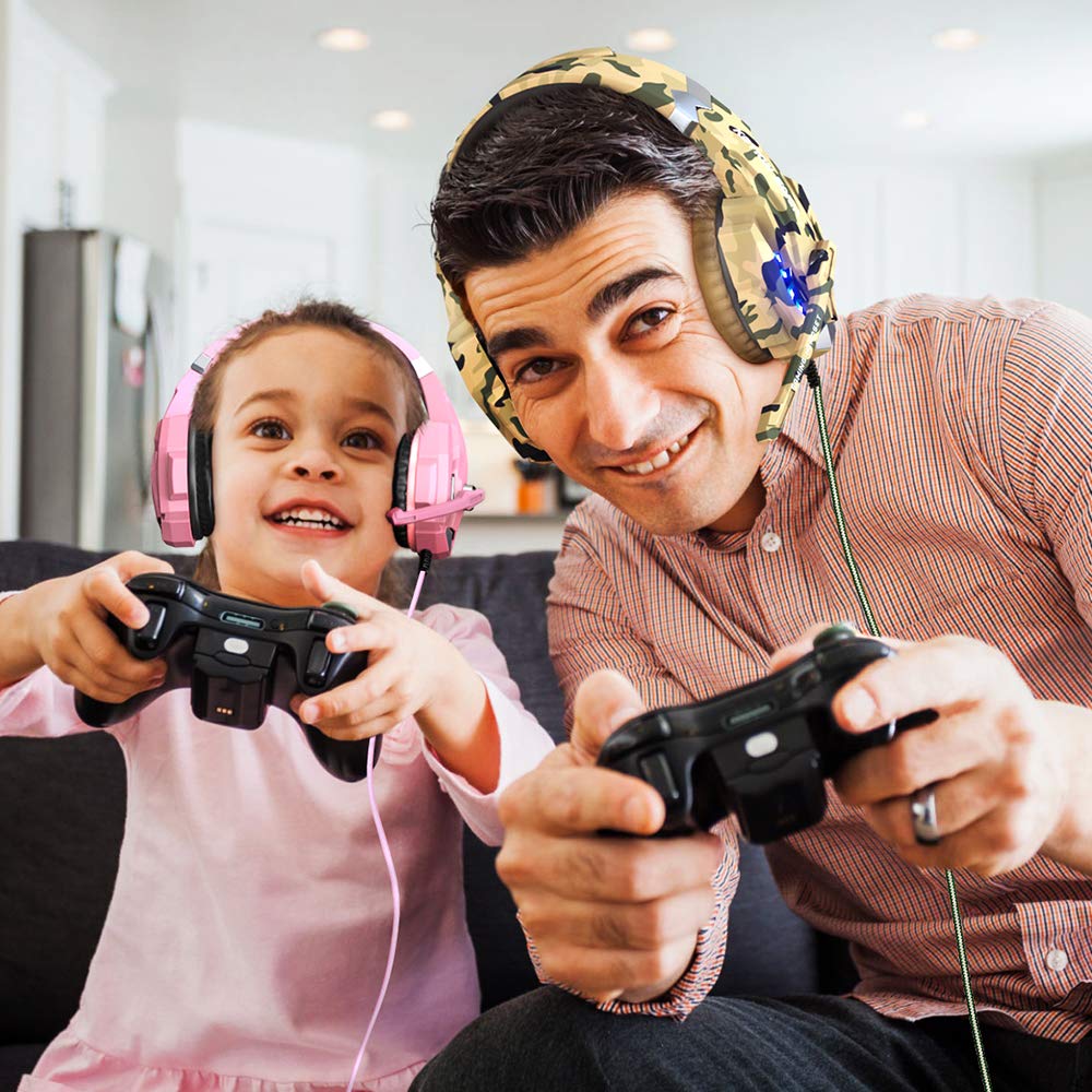 BENGOO Stereo Gaming Headset for PS4, PC, Xbox One Controller, Noise Cancelling Over Ear Headphones Mic, LED Light, Bass Surround, Soft Memory Earmuffs for Sega Genesis Gamecube PS5 –Camouflage