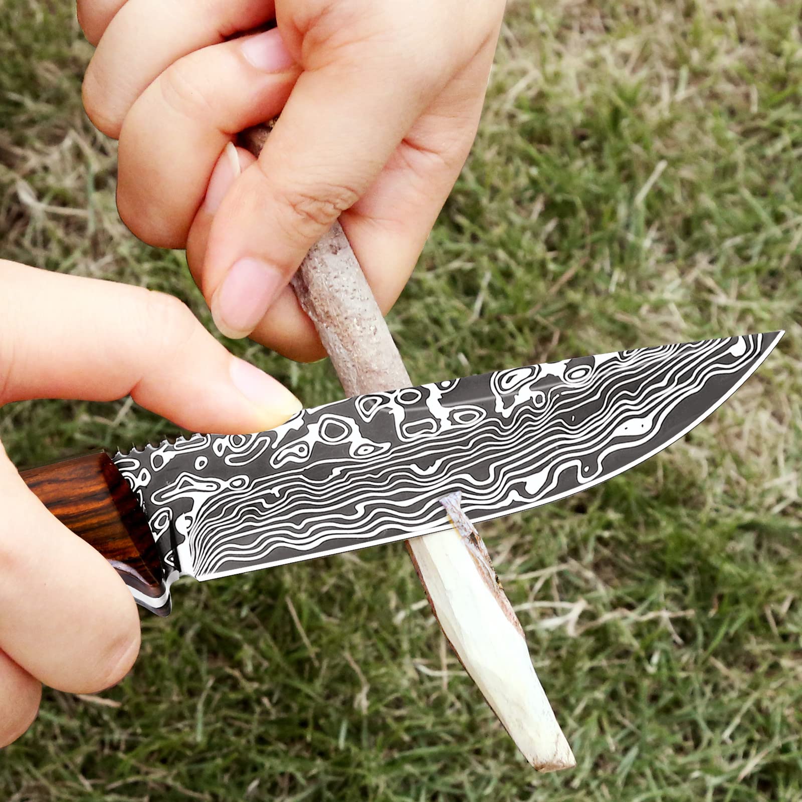 Benkey Fixed Blade Hunting Knife Full Tang with Leather Sheath, Solid & Sharp D2 Blade Outdoor Survival Hunting Knife, Comfortable Natural Wood Handle Camping Knife for Men and Women