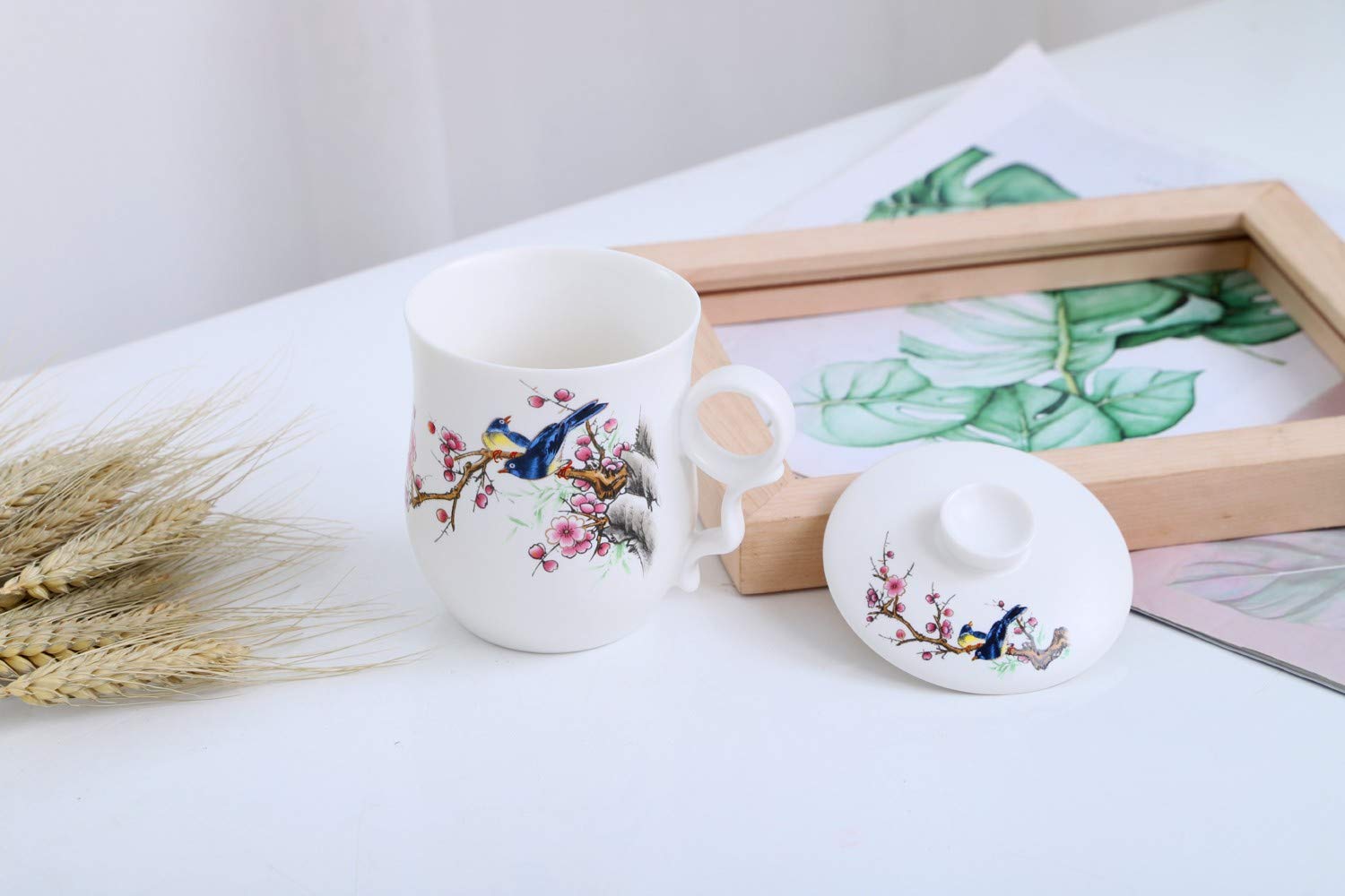 CYXChenyu Ceramic Tea Mug with Lid, Anti-scalding Handle Design Ceramic Coffee Mug or Tea Cup Milk Tea Drink Porcelain Cup, Great for Tea Lover Gift (Magpie)