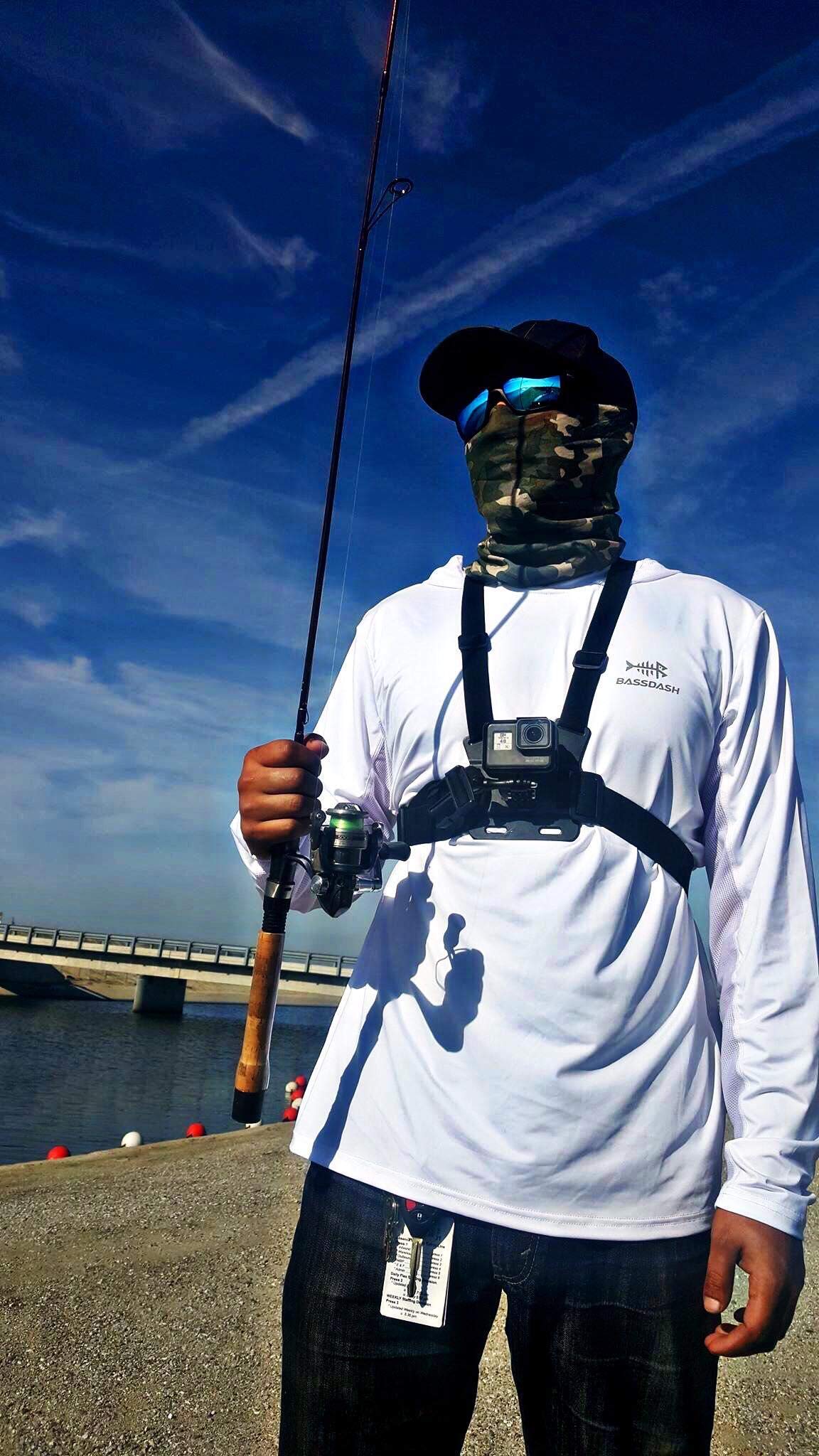 BASSDASH UPF 50+ Men’s UV Sun Protection Long Sleeve Performance Fishing Hoodie Hooded Shirts