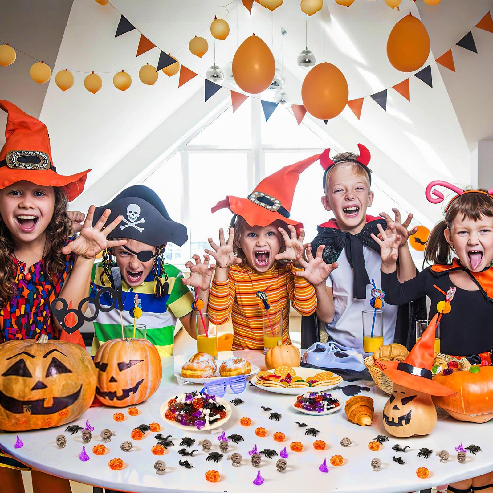 BOARDFEB Halloween Acrylic Vase Filler, 240pcs Acrylic Pumpkin Ghost Bat Skull Head Witch Hats Gems Sensory Bin Table Scatter Vase Filler for Autumn DIY Crafts Home Centerpieces Table Decorations