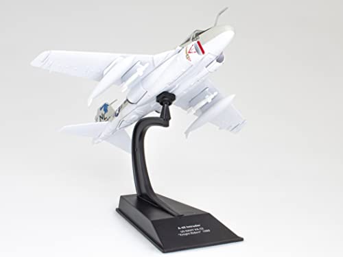 OPO 10 - 1/100 Military Fighter Aircraft Compatible with A-6E Intruder US Navy VA-52 Knight Riders 1980 - CP12