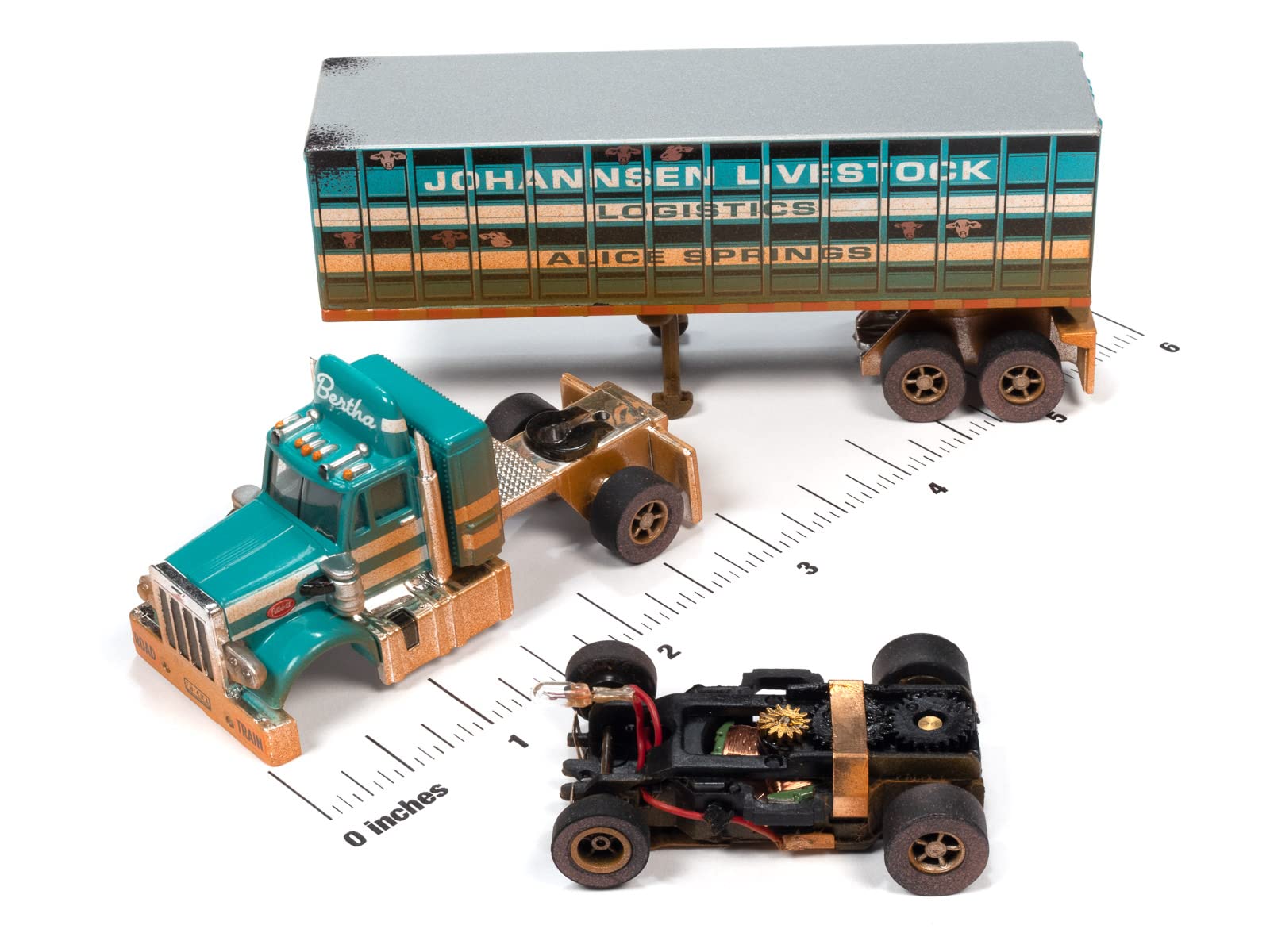 Auto World Outback Overdrive 14' Slot Race Set