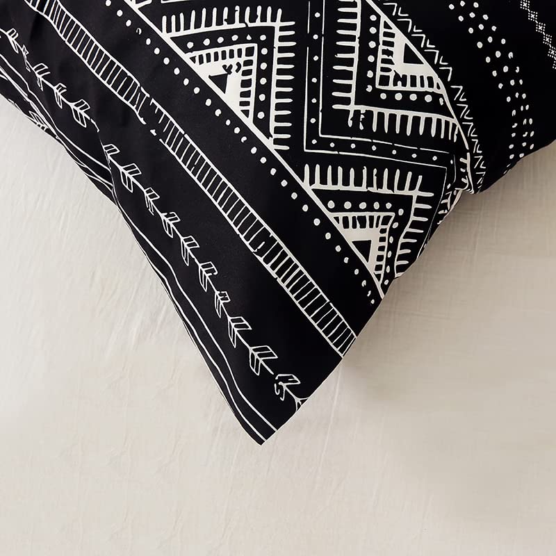 Lightweight Hotel Luxury Duvet Cover 3 Piece Set - Boho Black with White Geometry Ultra Soft Premium Microfiber Breathable Comforter Cover with Zipper Closure, Corner Ties King (104x90 inches)